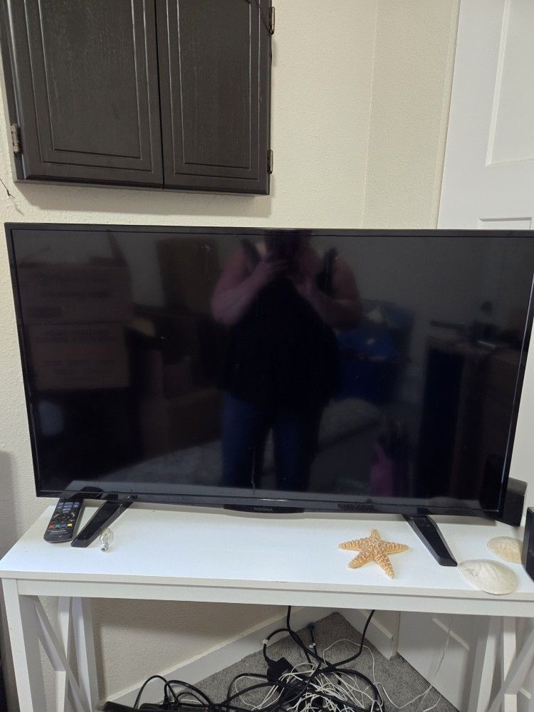 40 Inch Flat Screen TV for Sale in Portland, OR - OfferUp