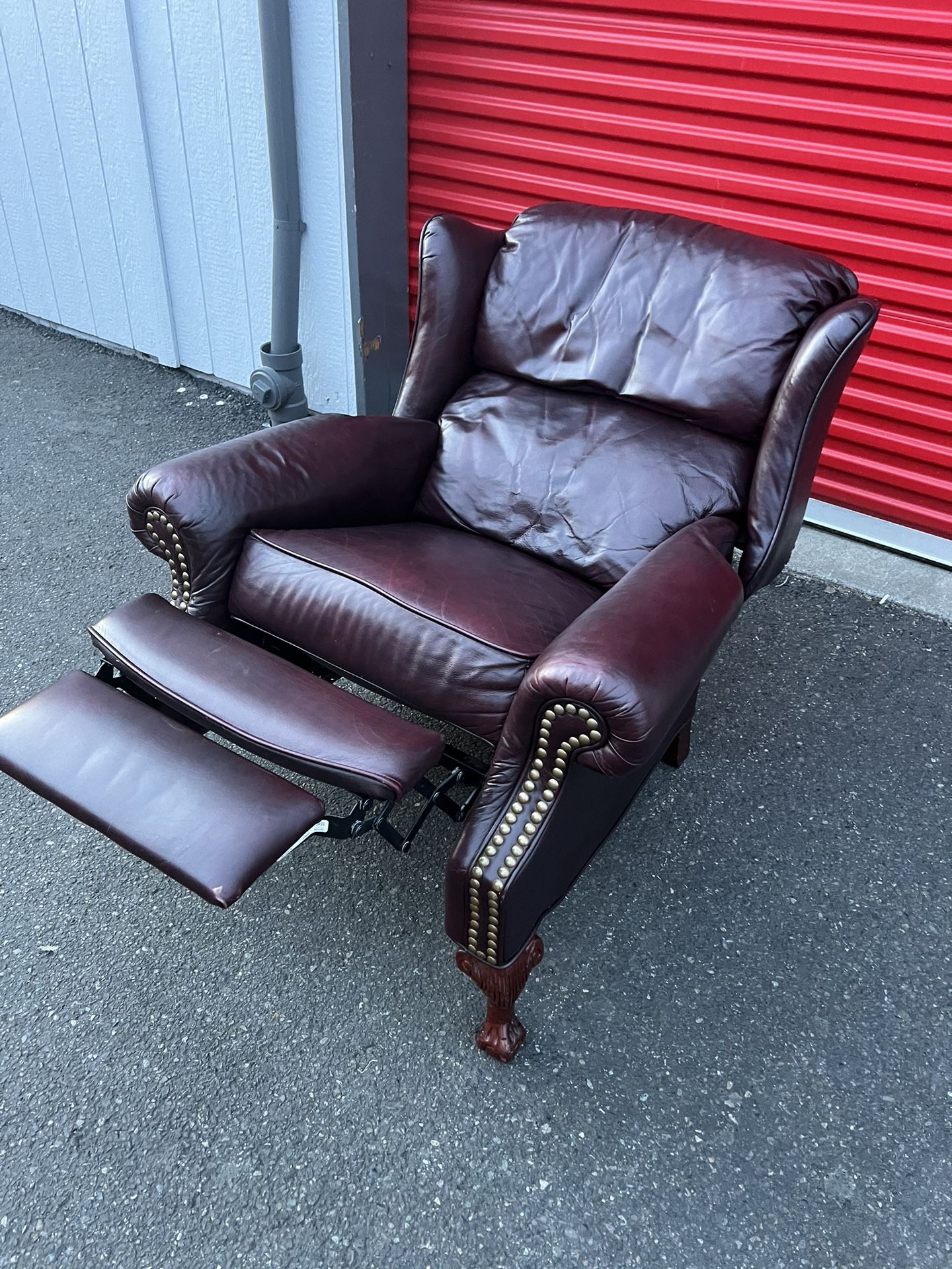 *Free Delivery* Lane Furniture Genuine Leather Reclining Wingback Chair ...