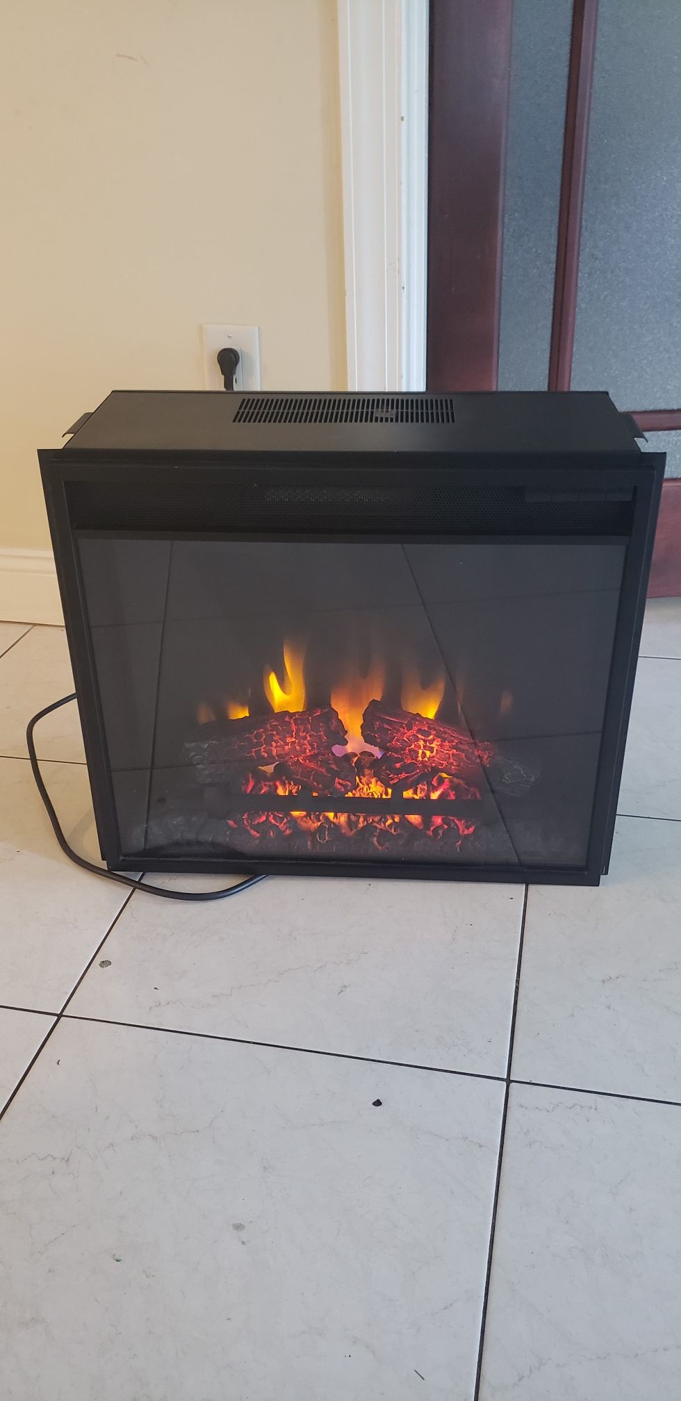 Electric fireplace/foyer model 23EFO23GRA for Sale in Lehigh Acres, FL ...