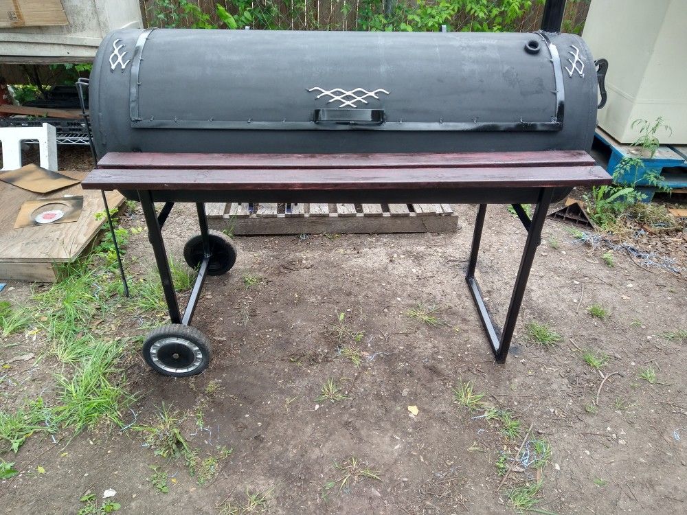 Home Made Large BBQ PIT for Sale in San Antonio, TX - OfferUp