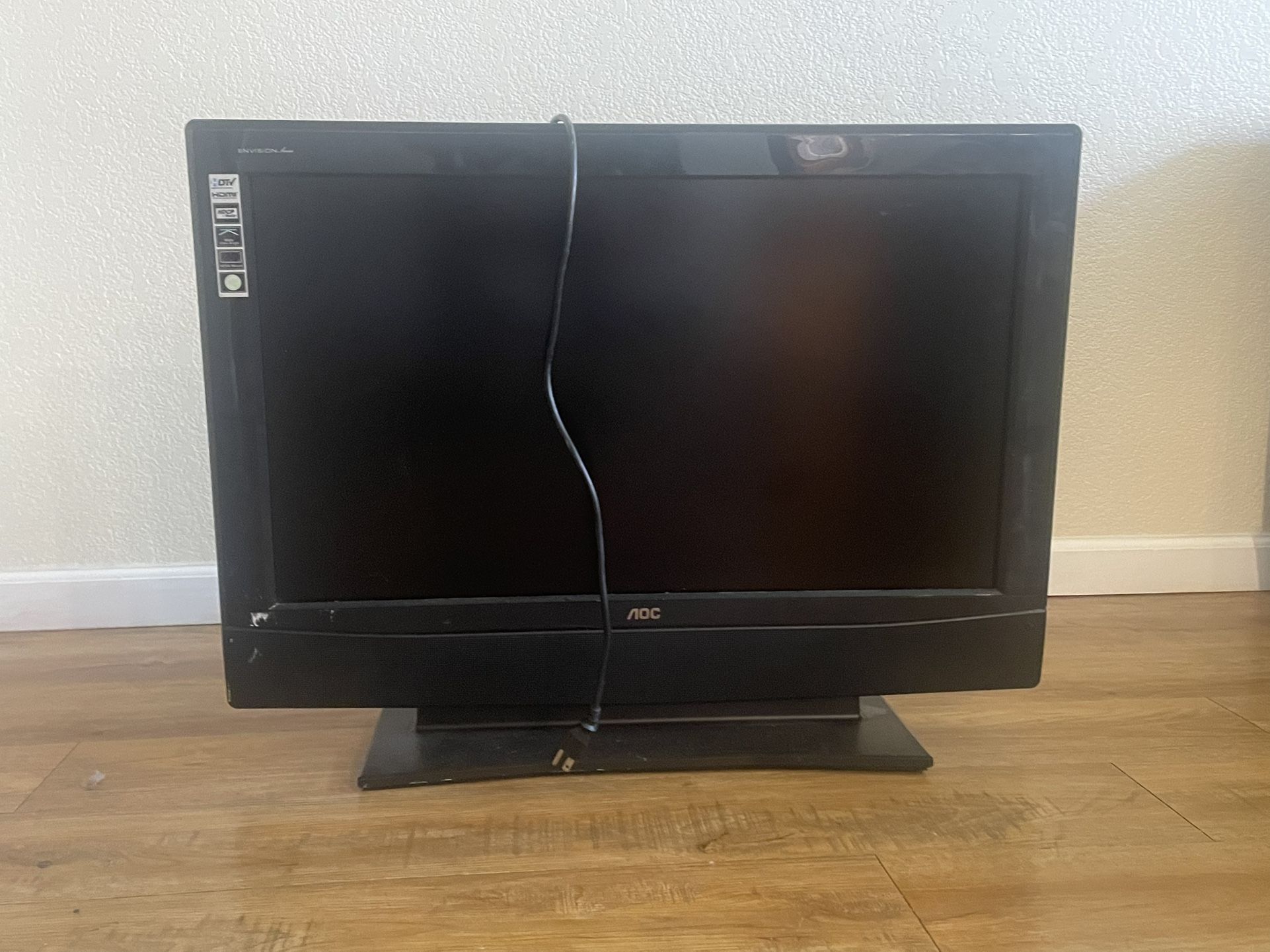 32 Inch HDTV w/ cord for Sale in Visalia, CA - OfferUp
