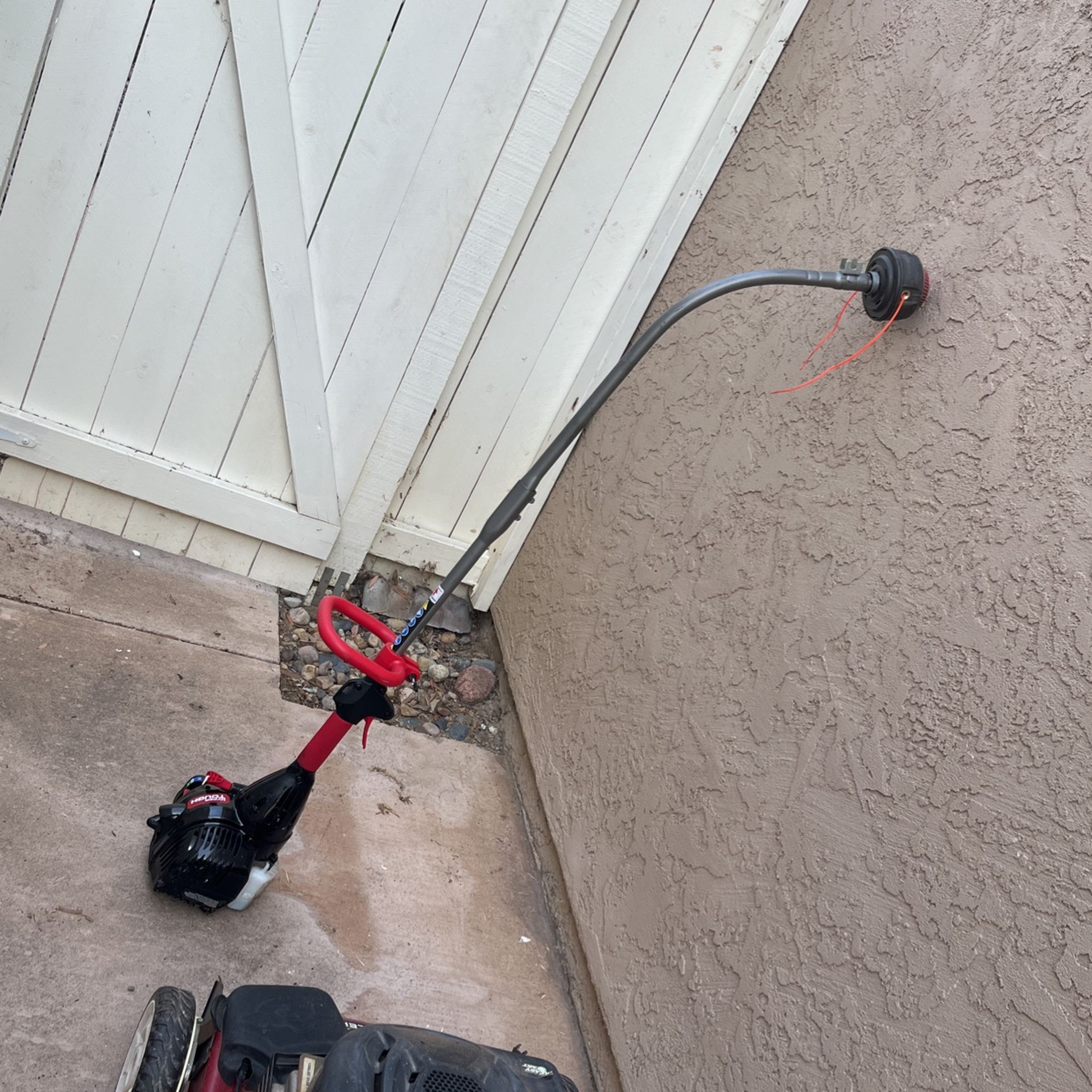 Hyper Tuff Weed Wacker Runs Great First Pull for Sale in Santee, CA ...