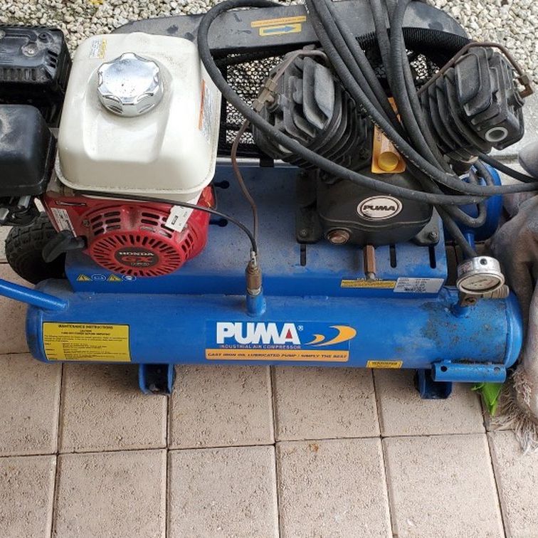 Puma 5.5-HP 8-Gallon Gas Wheelbarrow Air Compressor w/ Honda Engine for ...