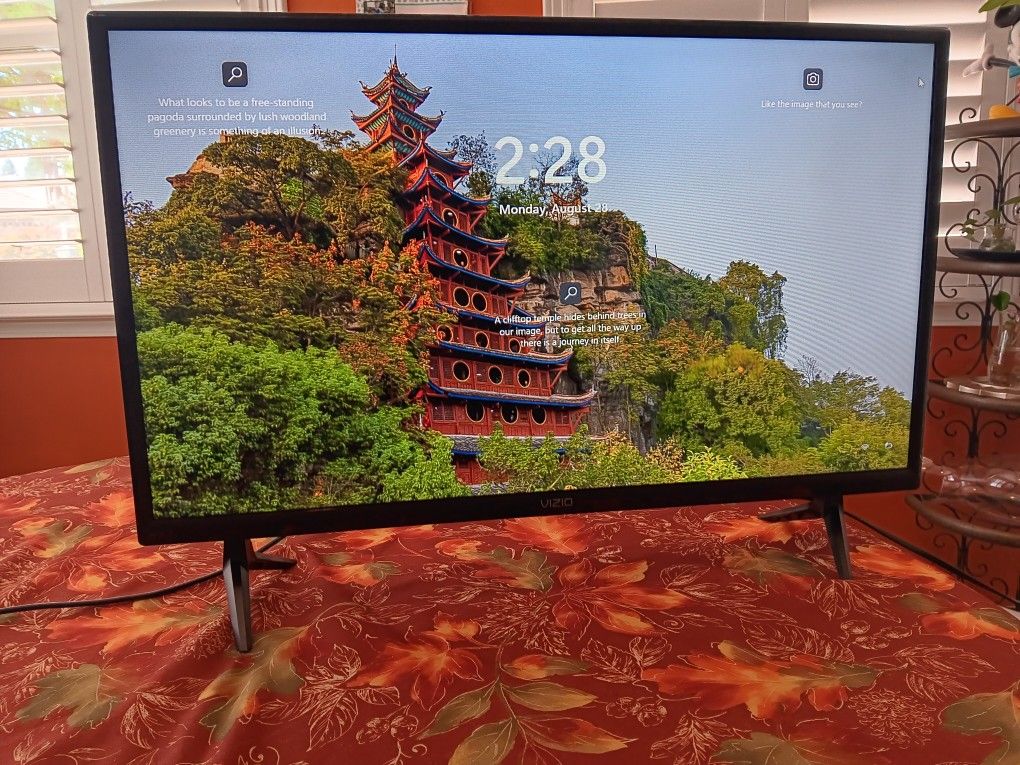 Vizio 32" COMPUTER MONITOR for Sale in Visalia, CA - OfferUp