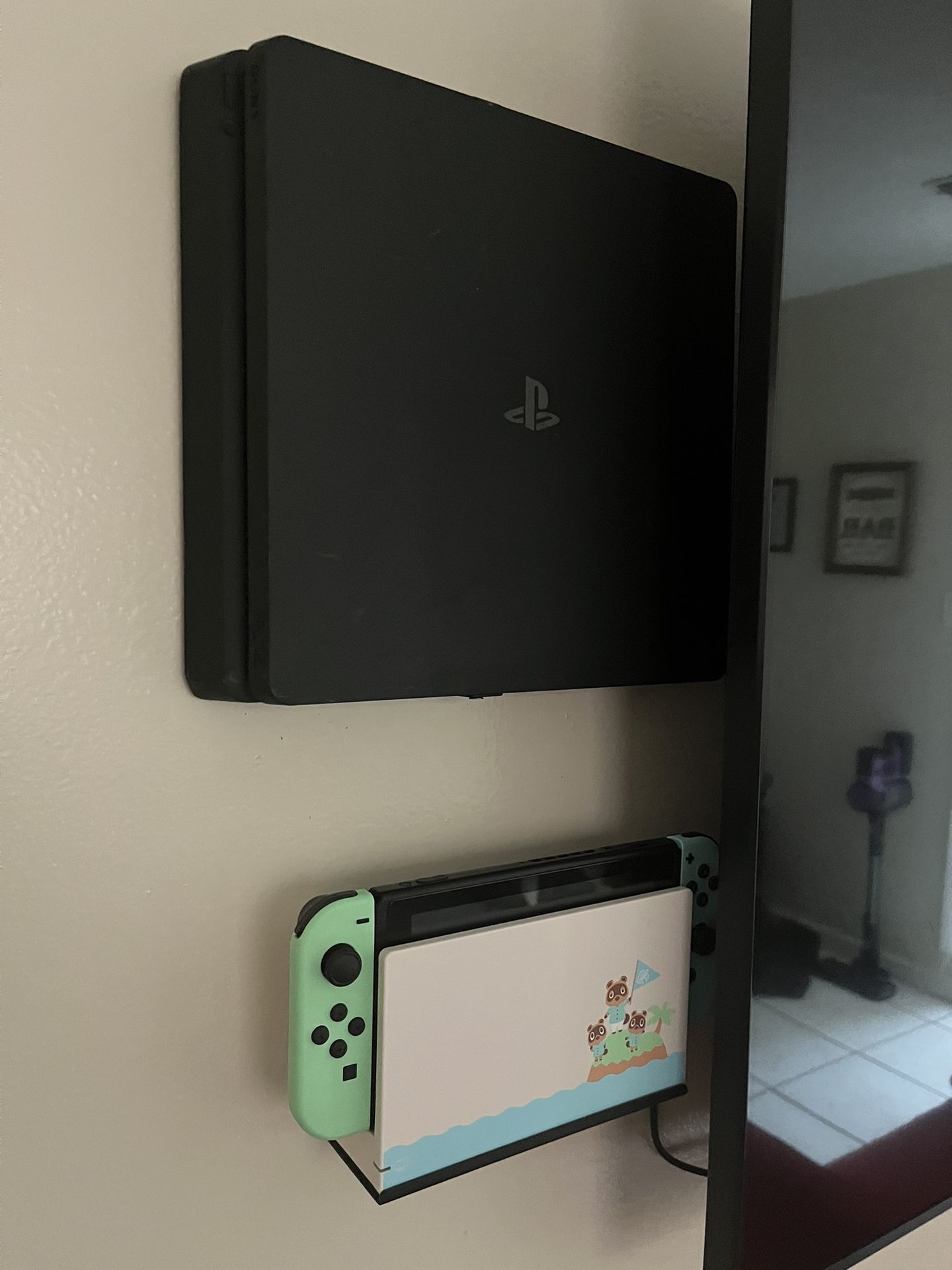 PS4 And Nintendo Switch Bundle for Sale in Miami, FL - OfferUp