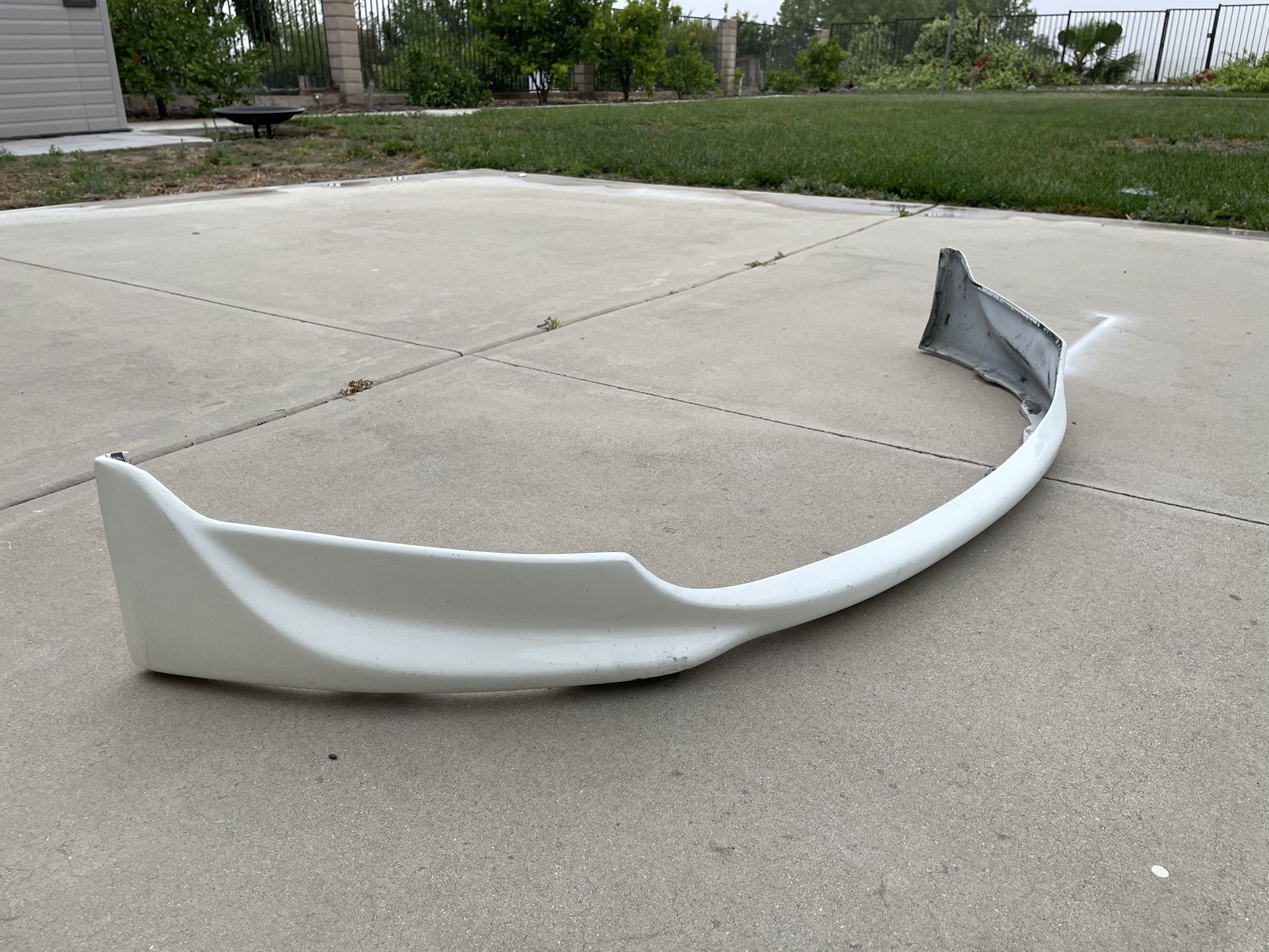 Honda S2000 AP2 Front Lip for Sale in Grand Terrace, CA - OfferUp