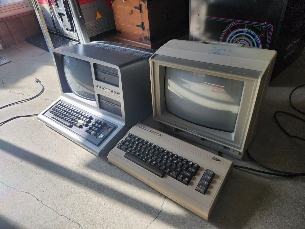 Commodore 64 And Monitor for Sale in Whittier, CA - OfferUp