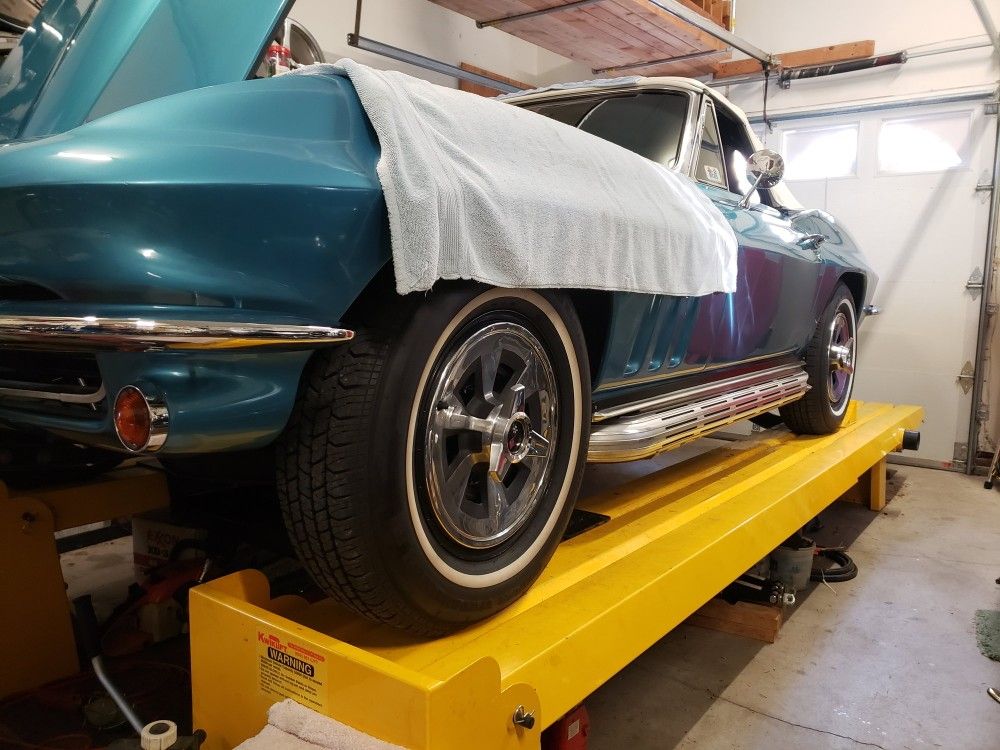 Kwik Lift Ramp Lift Red 7500lb Version for Sale in Bothell, WA - OfferUp