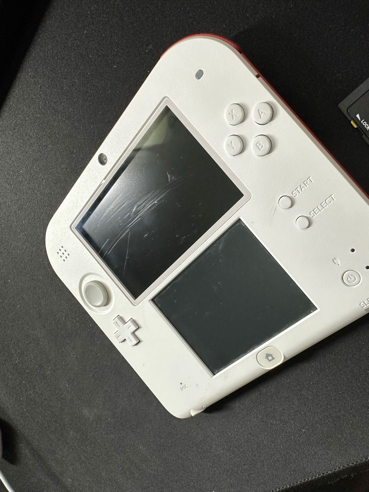 Nintendo 2DS White / Red Scarlet 3DS Console With Stylus And 4GB sD ...