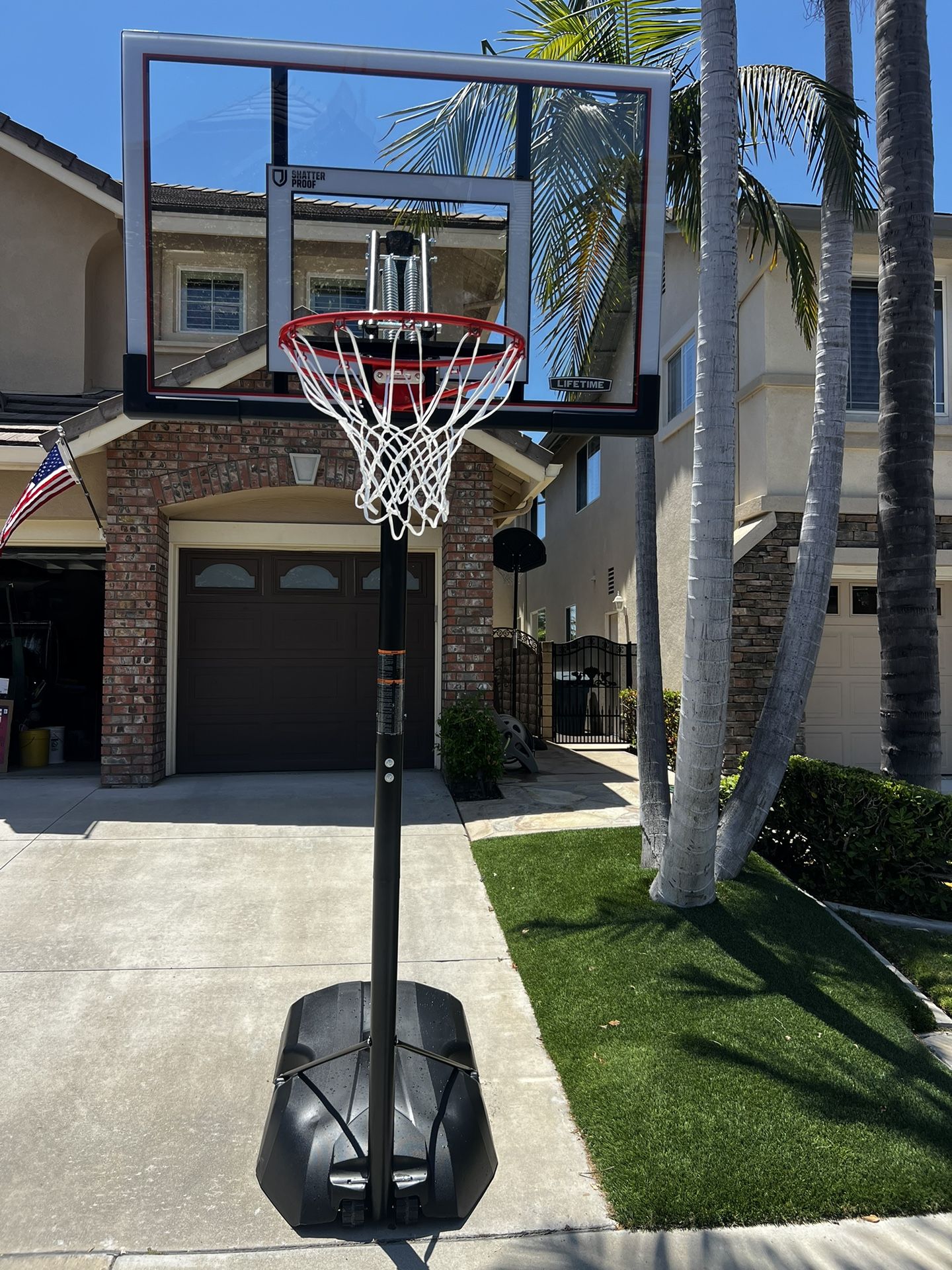Lifetime 50” All Star Basketball Hoop for Sale in Laguna Niguel, CA ...