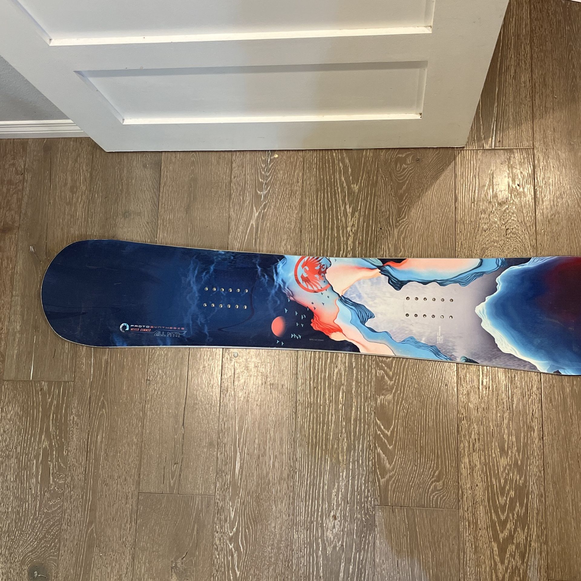 Never Summer Proto Synthesis 142 cm Snowboard for Sale in San Diego, CA ...