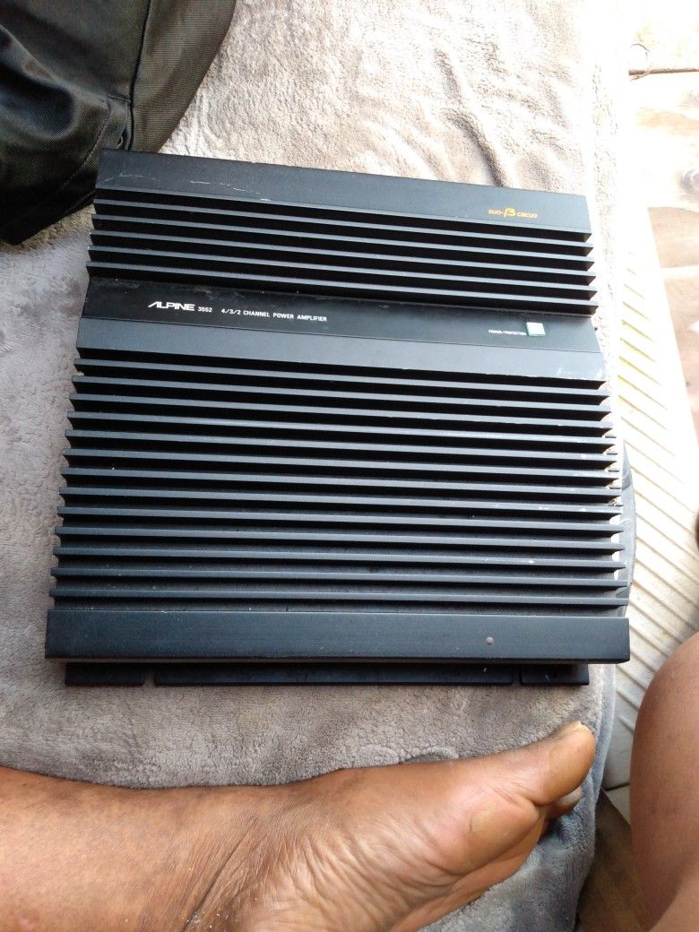 Alpine Amp for Sale in Honolulu, HI - OfferUp