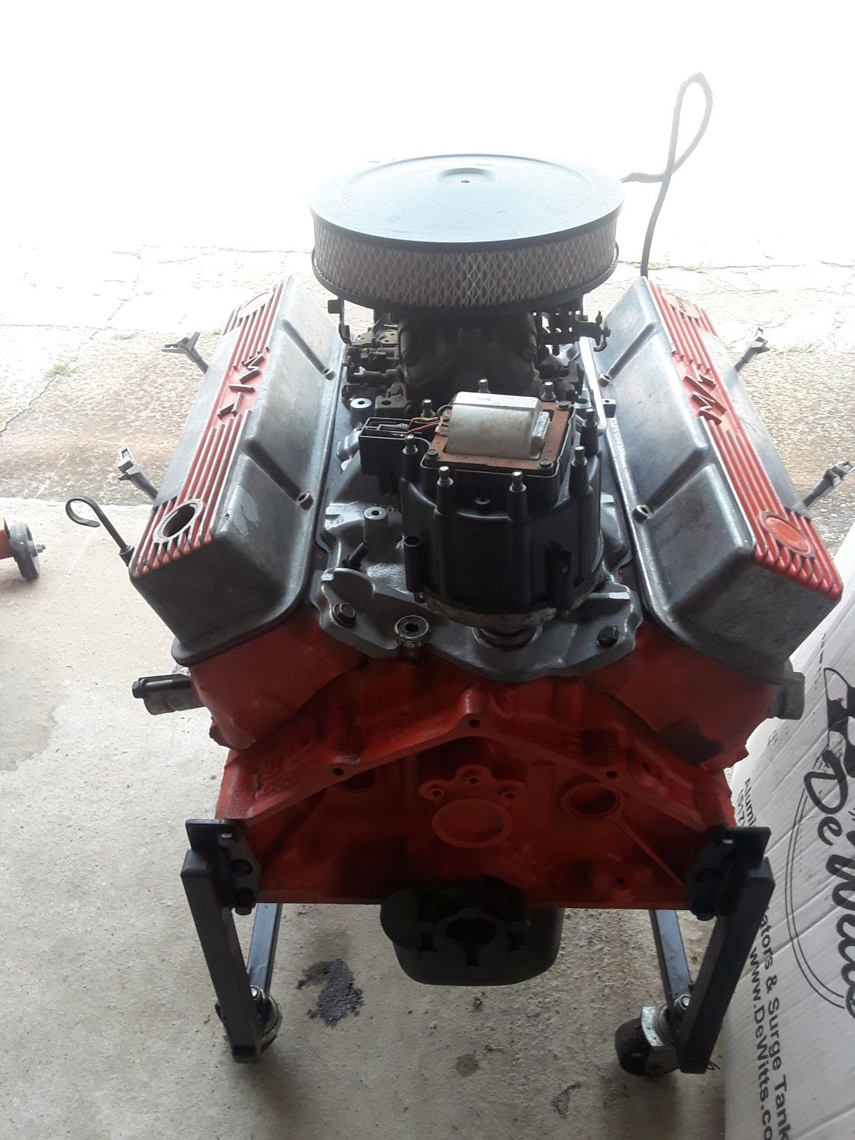 Classic Chevy engine 327 small block Chevy sbc with humpback heads for ...