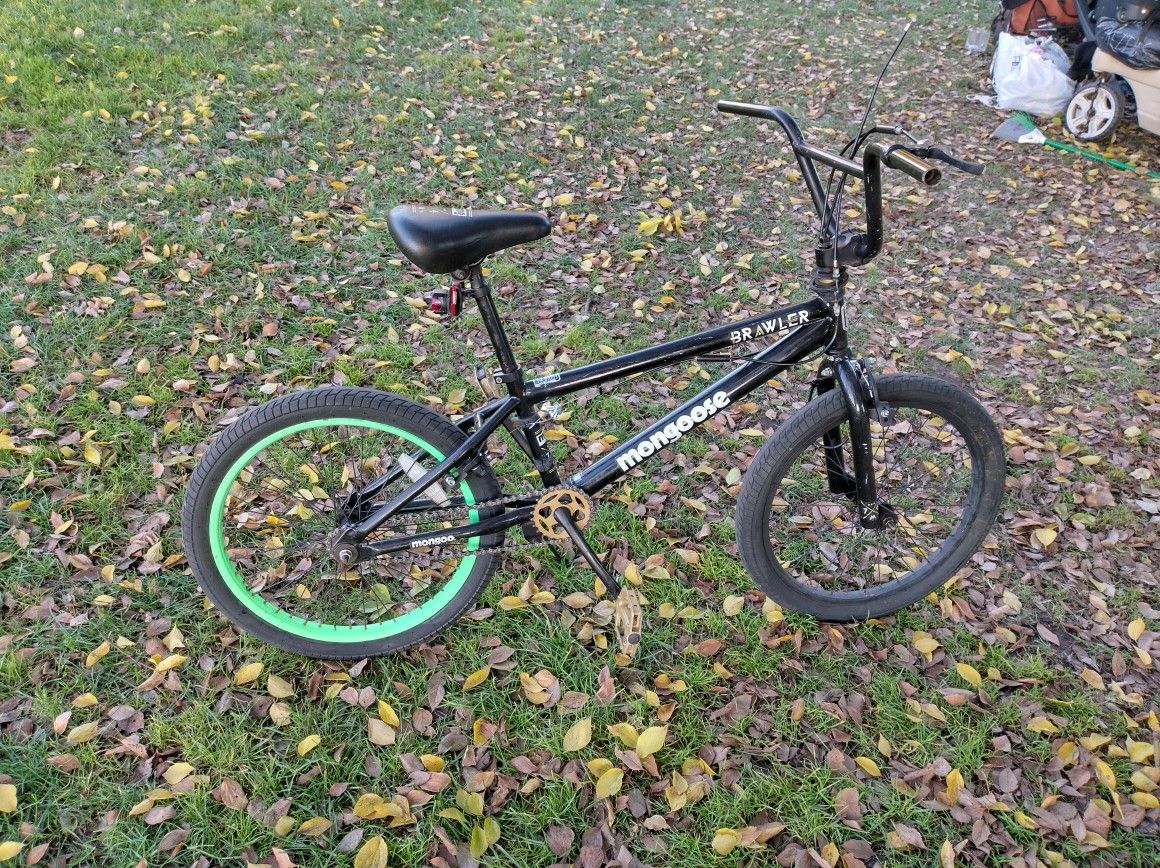 Mongoose Brawler 20" bmx bike for Sale in Modesto, CA - OfferUp
