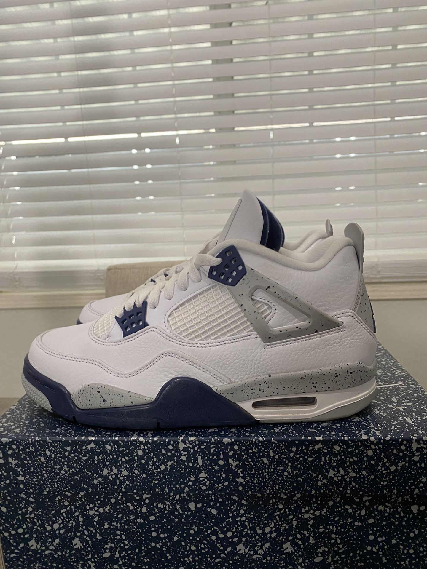 Jordan 4s Navy Blue for Sale in Spring Valley, CA - OfferUp