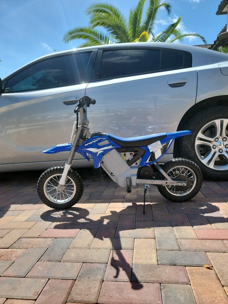 Hyper HPR 350 Dirt Bike 24-Volt for Sale in Hialeah Gardens, FL - OfferUp