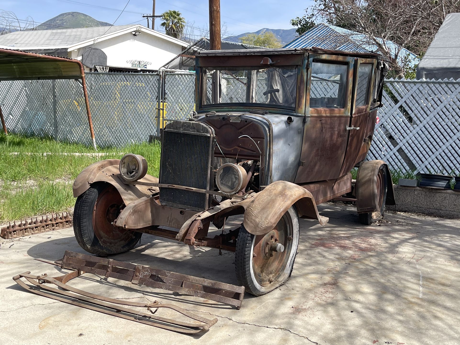 1927 Chevy Sedan. AA Capital Coach for Sale in Arrowhed Farm, CA - OfferUp