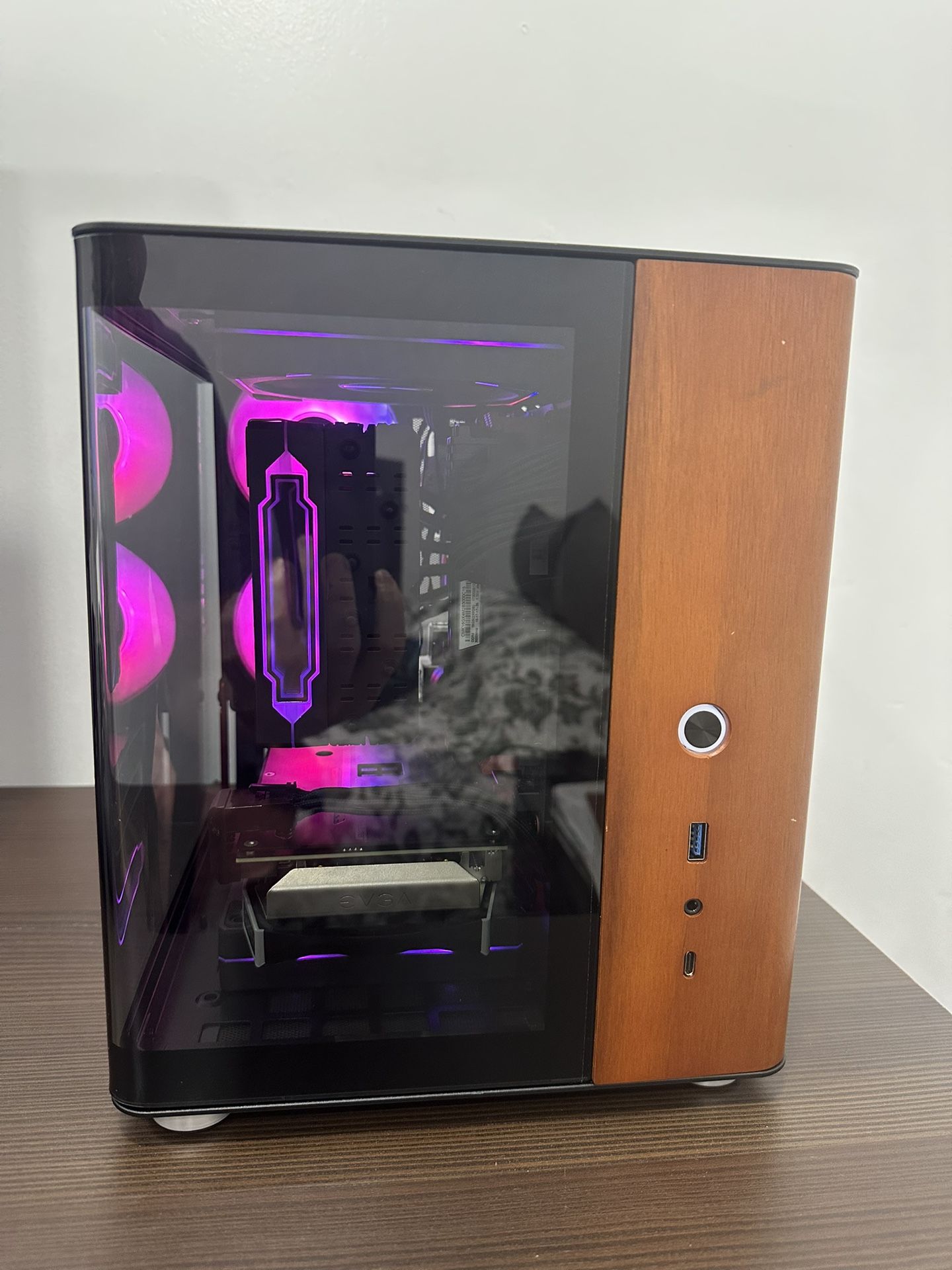 Gaming PC Mini-itx Build Jonsbo TK-0 for Sale in Miami Gardens, FL ...