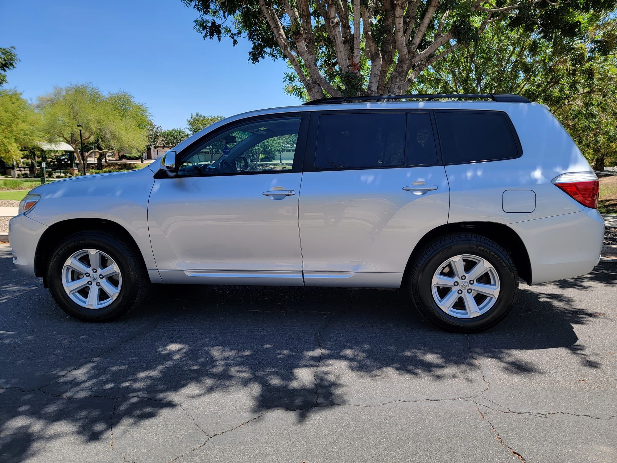 2010 Toyota Highlander for Sale in Mesa, AZ - OfferUp
