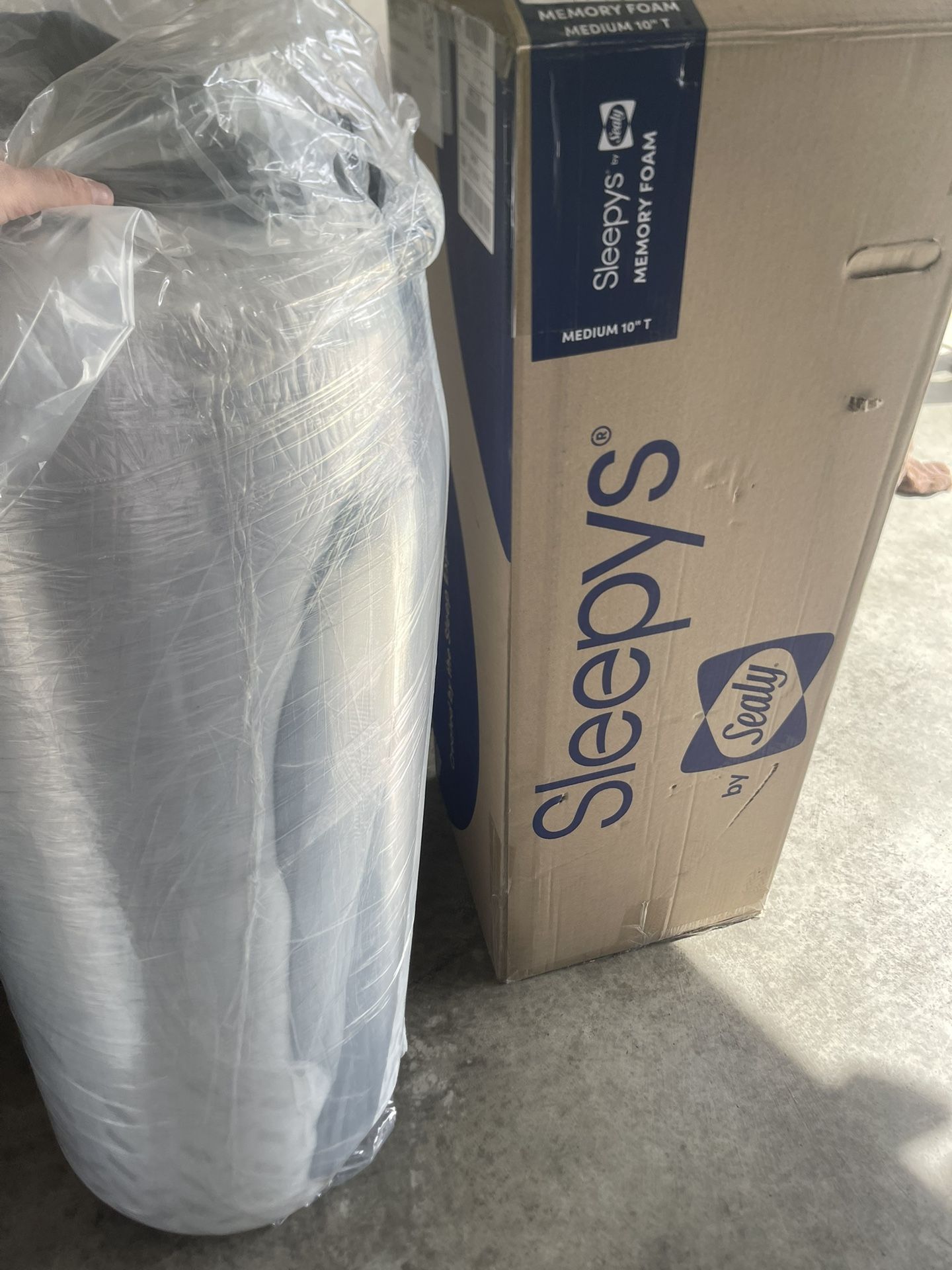 Sleepys Memory Foam Mattress Medium for Sale in Riverside, CA - OfferUp