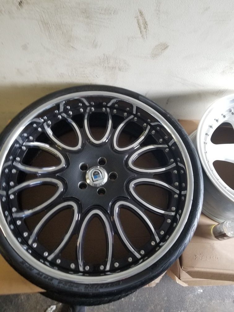 24 inch Asanti 3 peice staggered wheels carbon fiber wrap with Pirelli ...