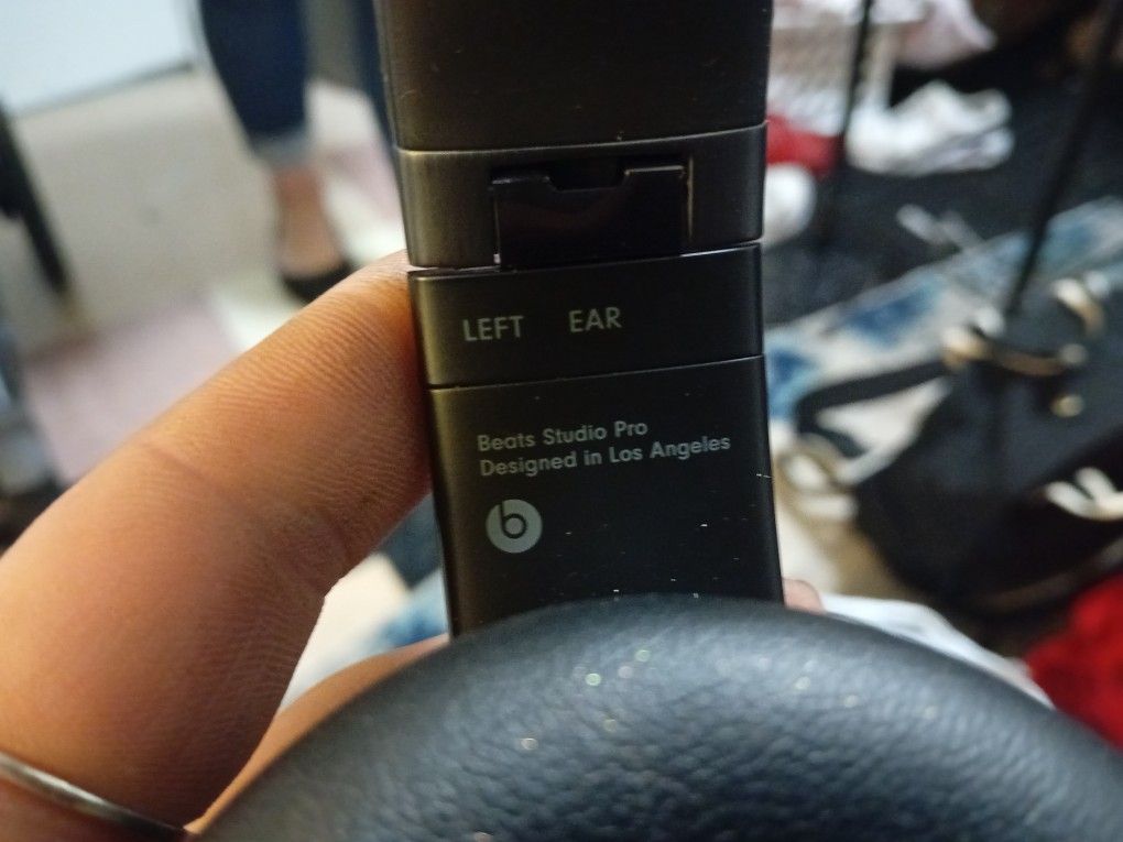 Beats By Dre for Sale in Seattle, WA - OfferUp