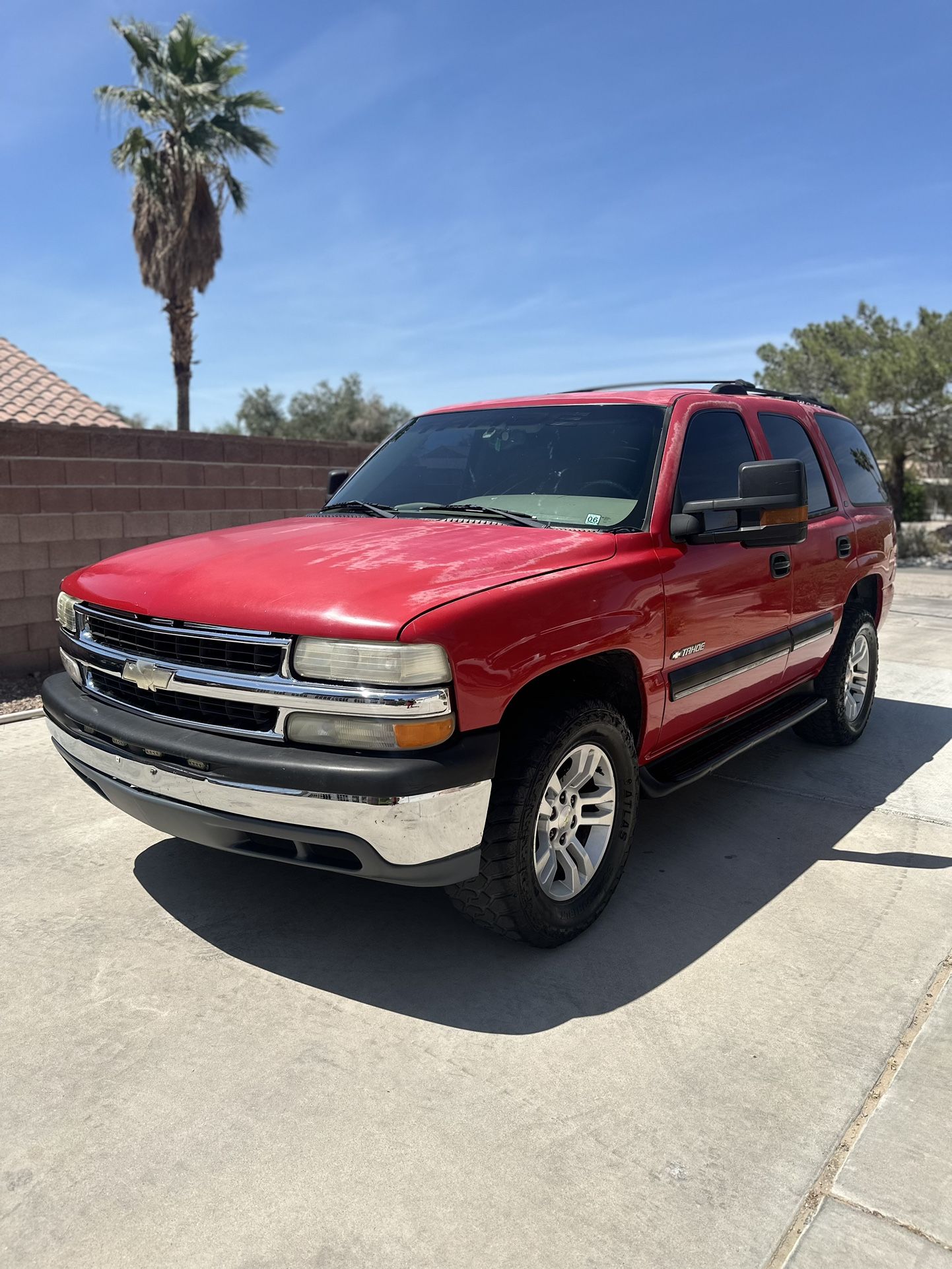 2001 Chevrolet Tahoe for Sale in Las Vegas, NV - OfferUp