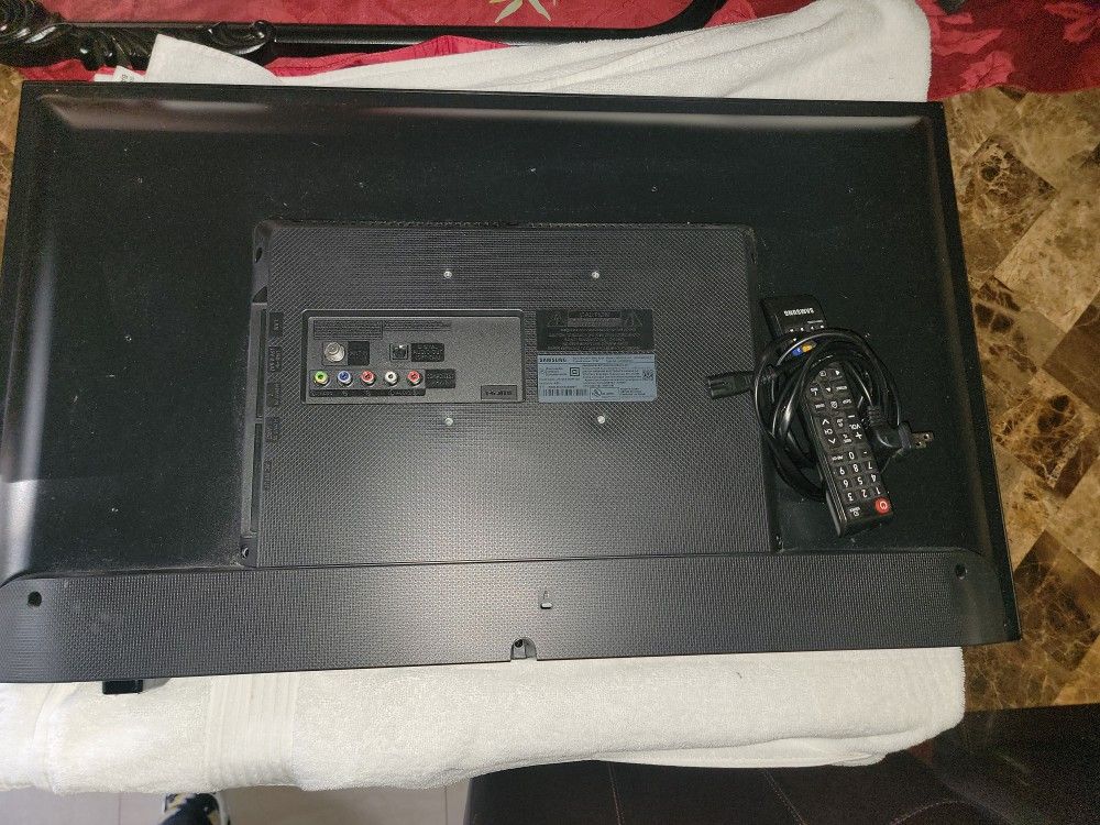 Samsung 30 Inch Smart Tv for Sale in Miami, FL - OfferUp