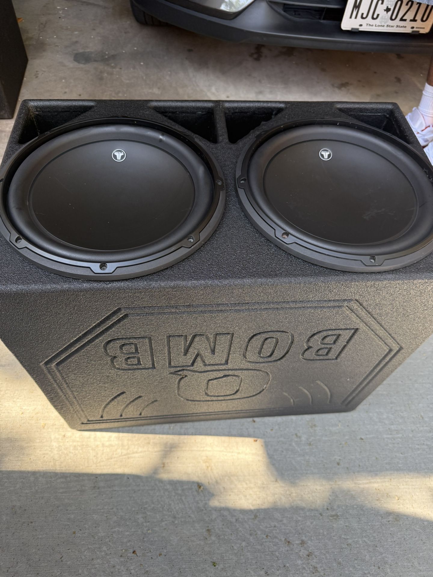 I Have Two 12W3 JL Audio In Perfect Working Condition On Qbumb Box for ...