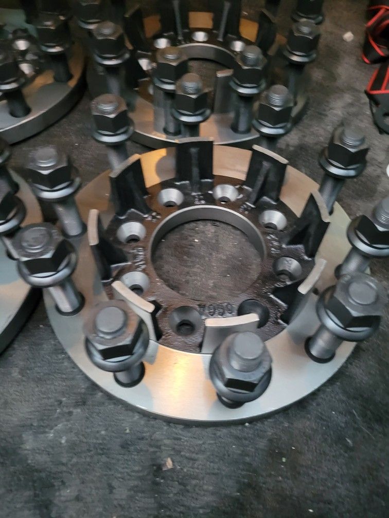 Dually 8-10 Lug Adapters $1400 for Sale in Fontana, CA - OfferUp