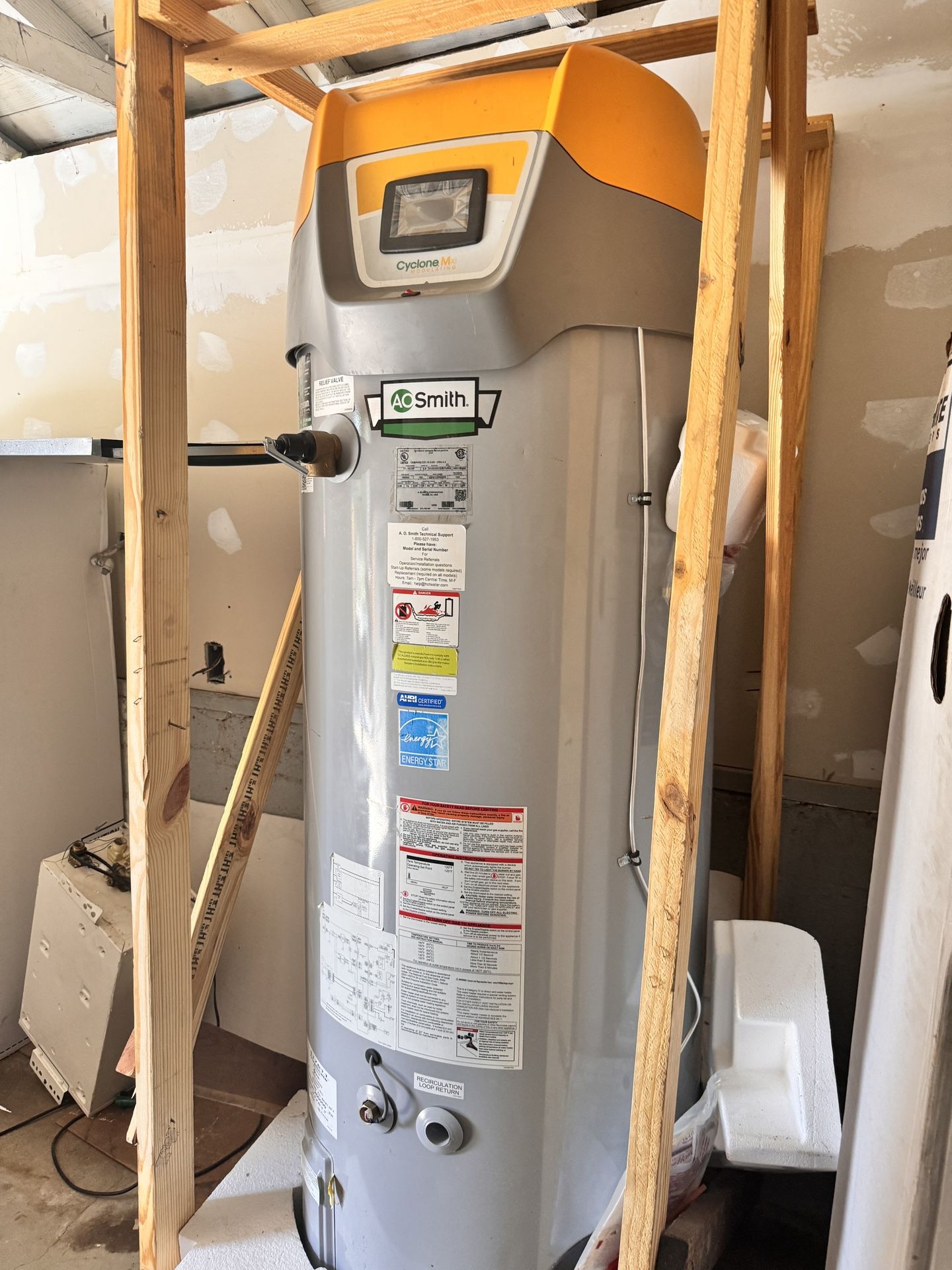 100 Gallon Commercial Water Heater A. O. SMITH BTH-199 Cyclone for Sale ...