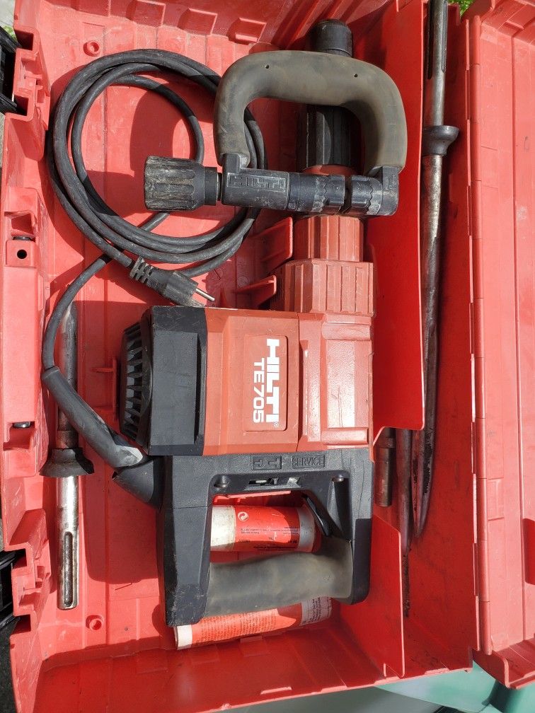 Hilti Te705 Hammer Drill for Sale in Miami, FL - OfferUp