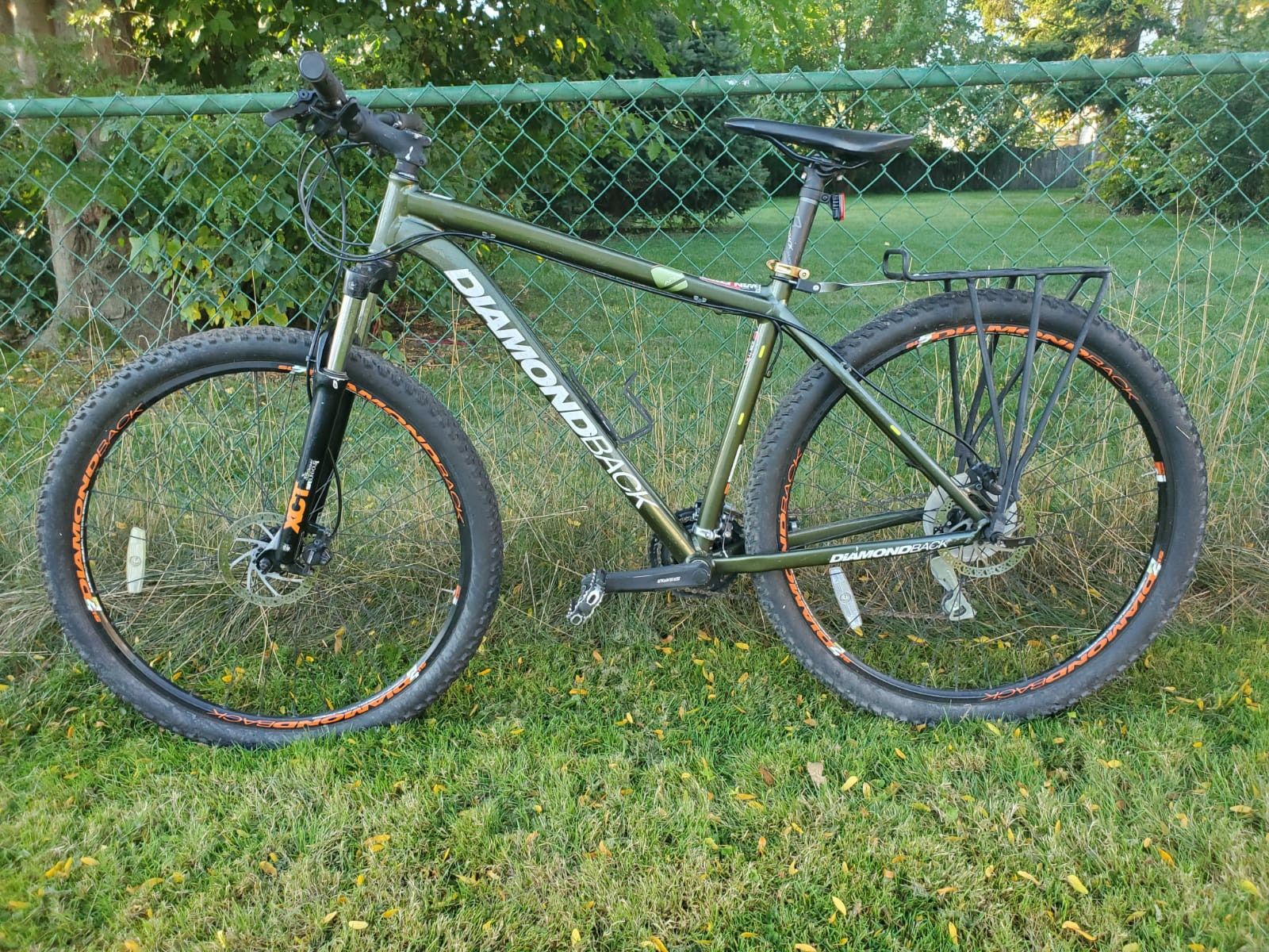 DiamondBack Apex Trail Mountain Bike 20" for Sale in Elmhurst, IL - OfferUp