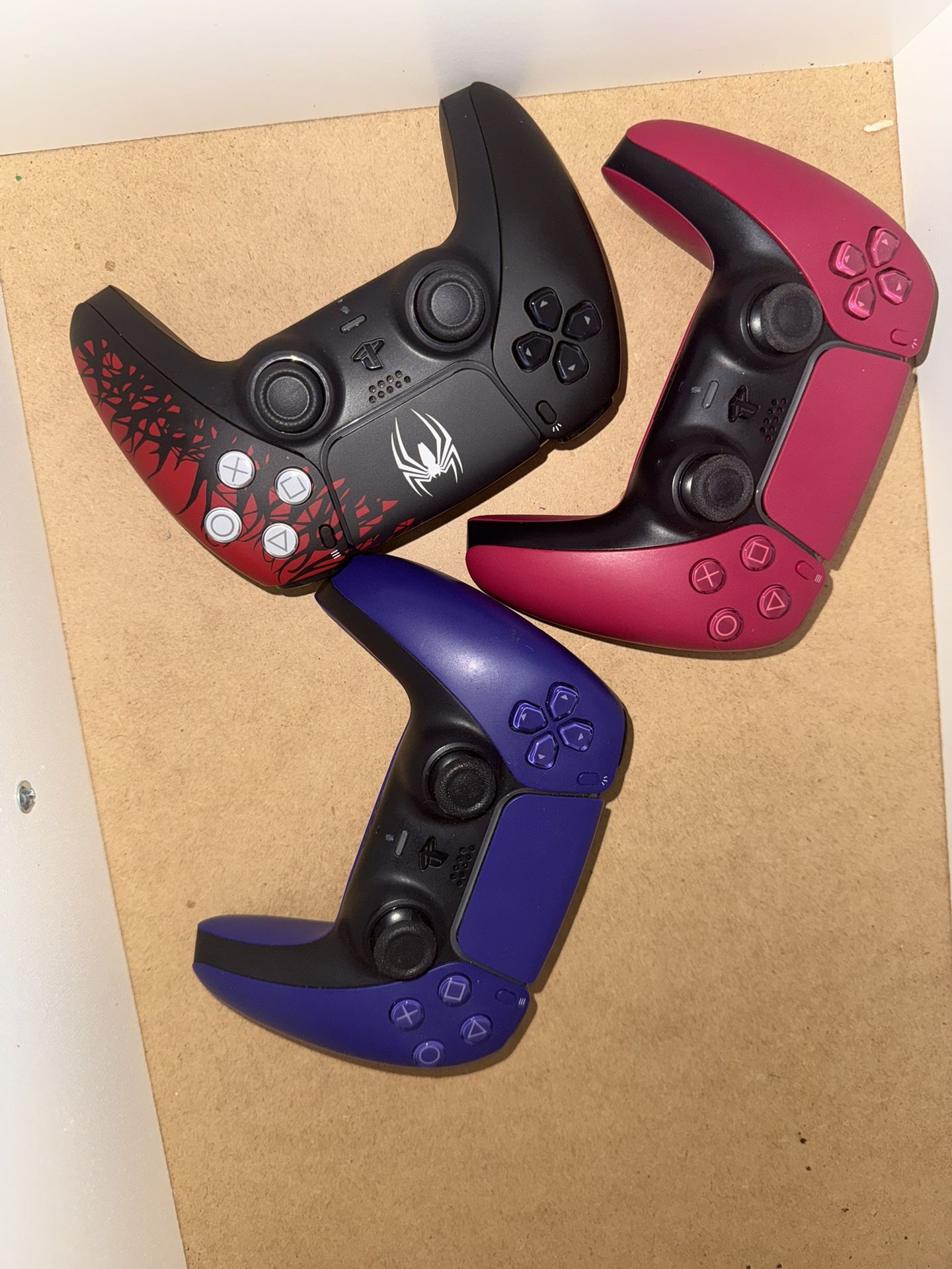 Three Ps5 Controllers for Sale in Lake Worth, FL - OfferUp