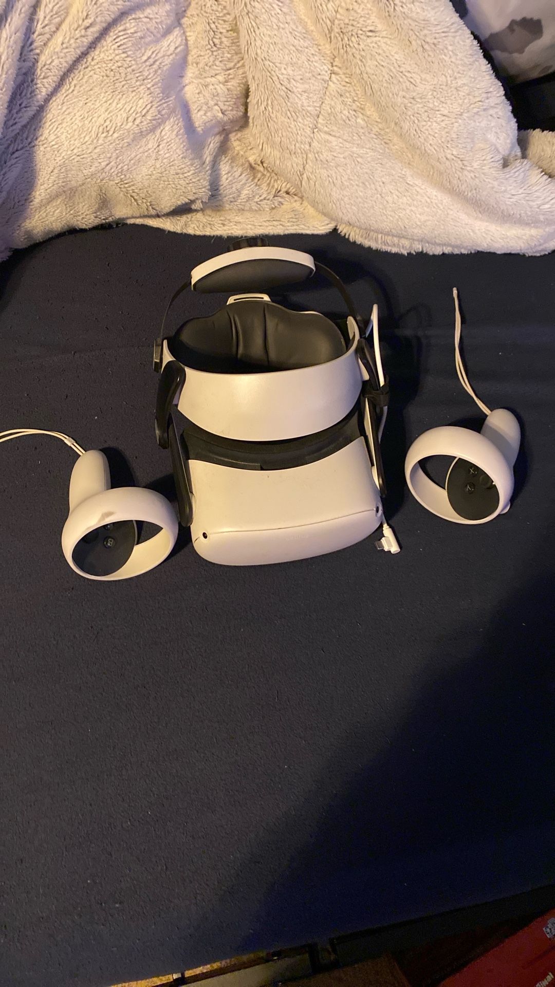 Oculus Quest 2 128gb With Adjustable Head strap And Battery Pack for ...