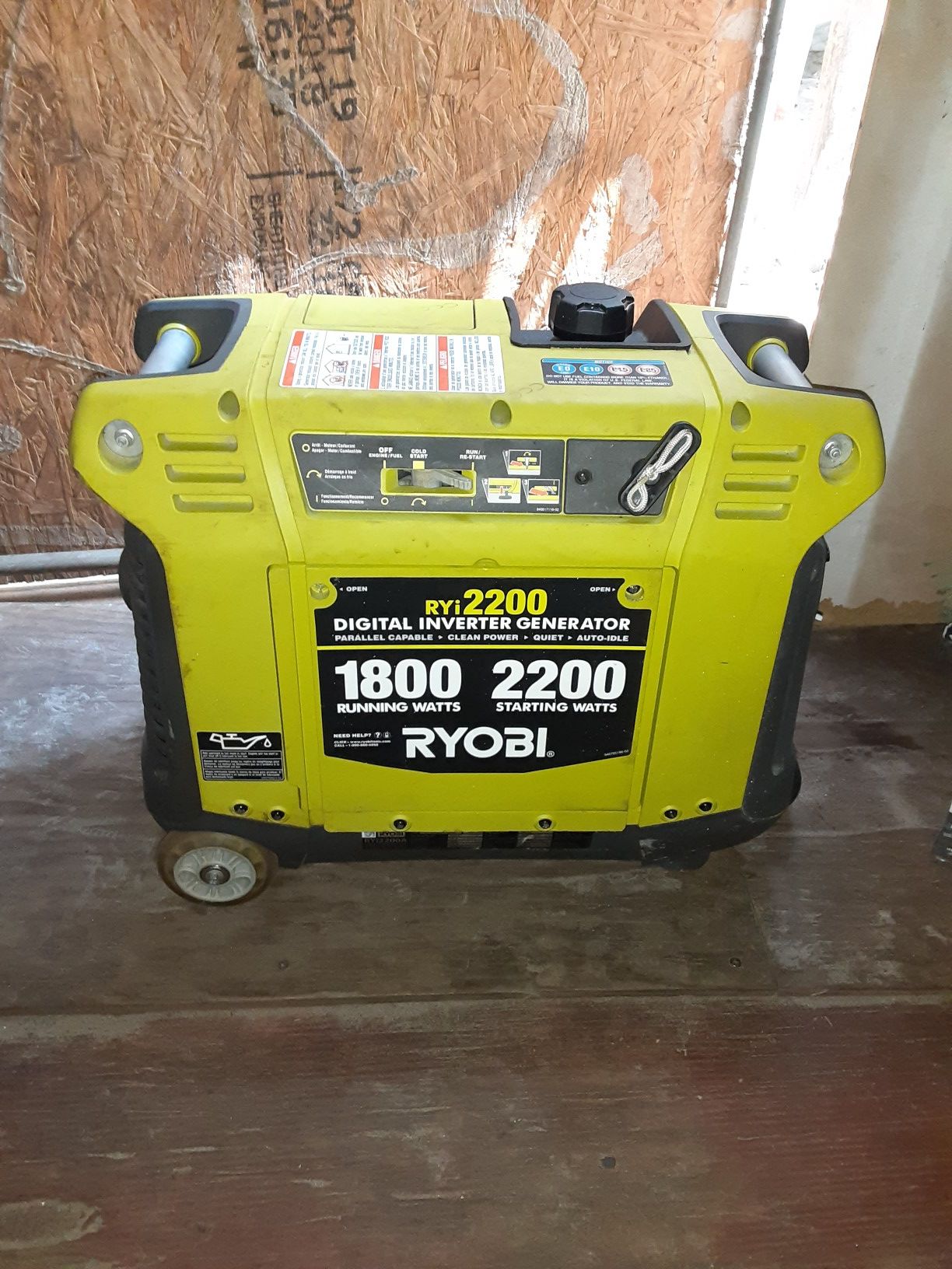 RYOBI RYi 2200 digital inverter generator for Sale in Tampa, FL - OfferUp