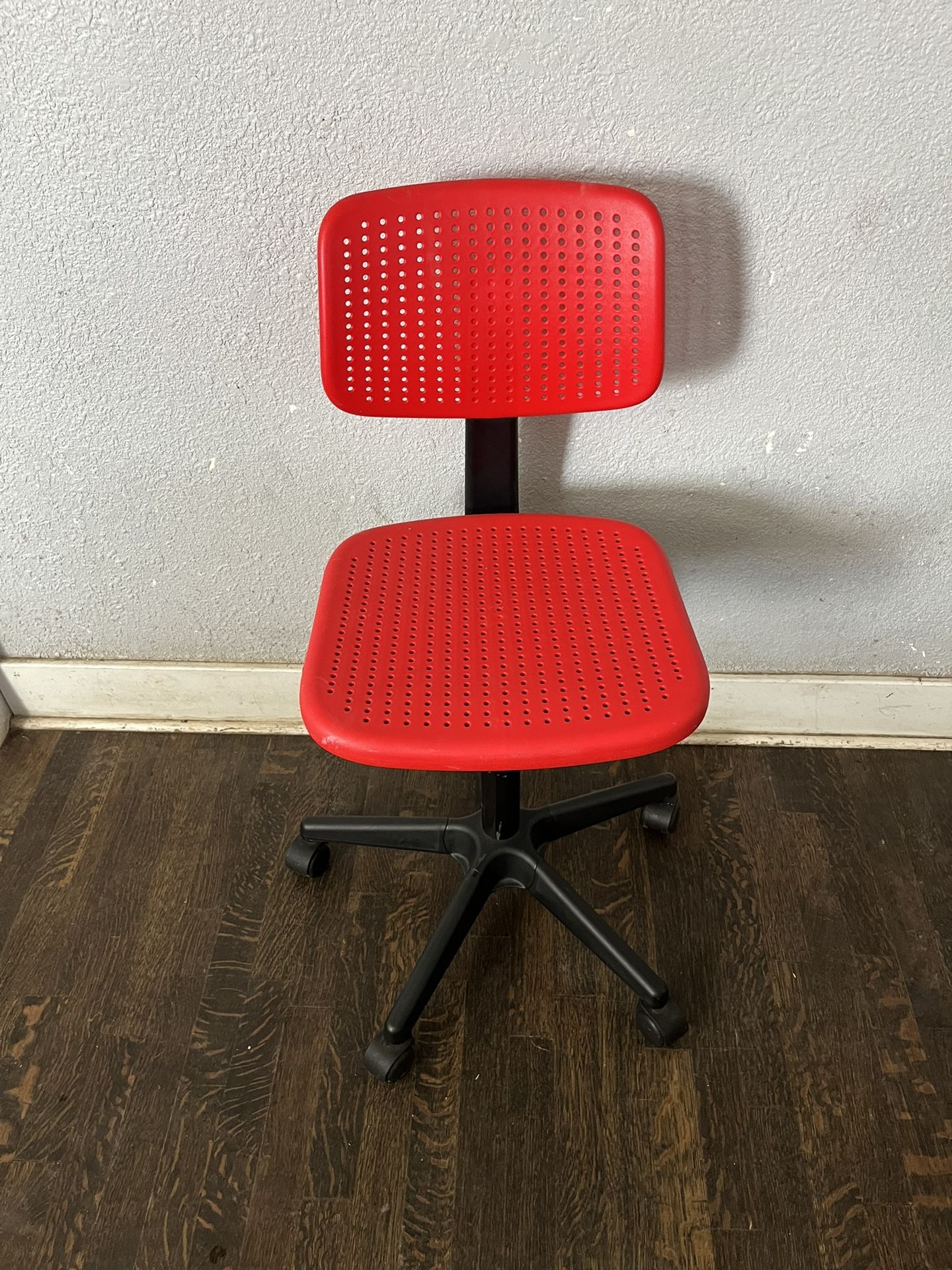 IKEA ALRIK Swivel chair and adjustable RED for Sale in Denver CO OfferUp