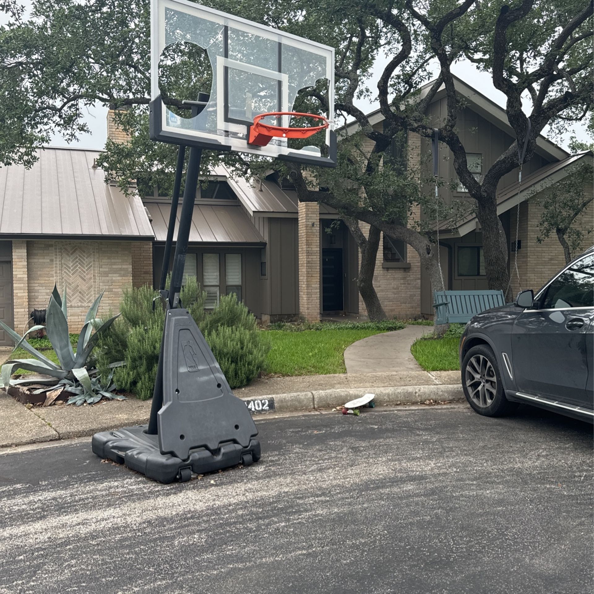 Free adjustable Basketball Hoop for Sale in San Antonio, TX - OfferUp