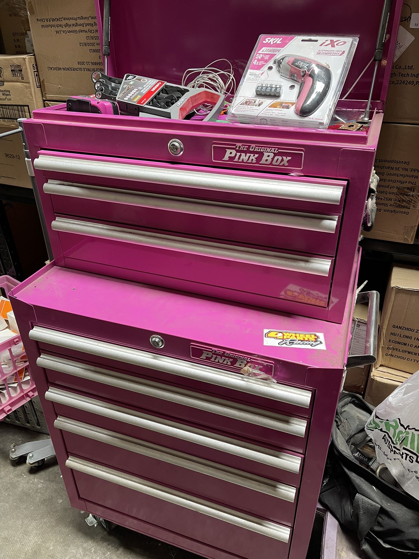 Pink Tool Box for Sale in Stockton, CA - OfferUp