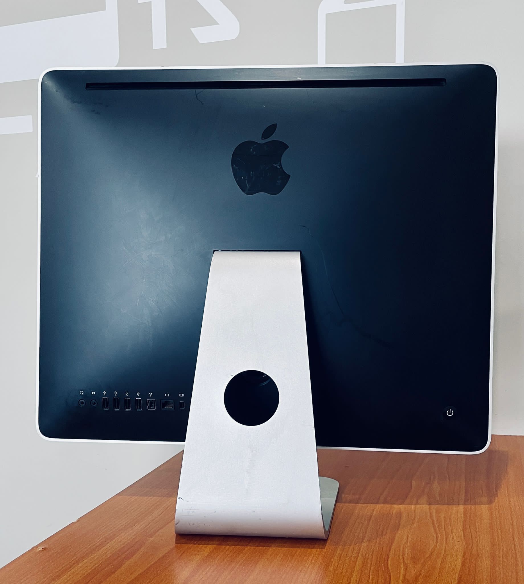 Apple IMac 20” M2009 Core 2 Duo 2GB RAM 160GB HDD for Sale in Oakbrook ...