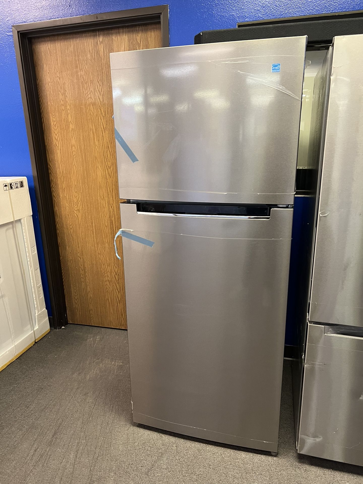 Element Grey Top Freeze Fridge for Sale in Las Vegas, NV - OfferUp