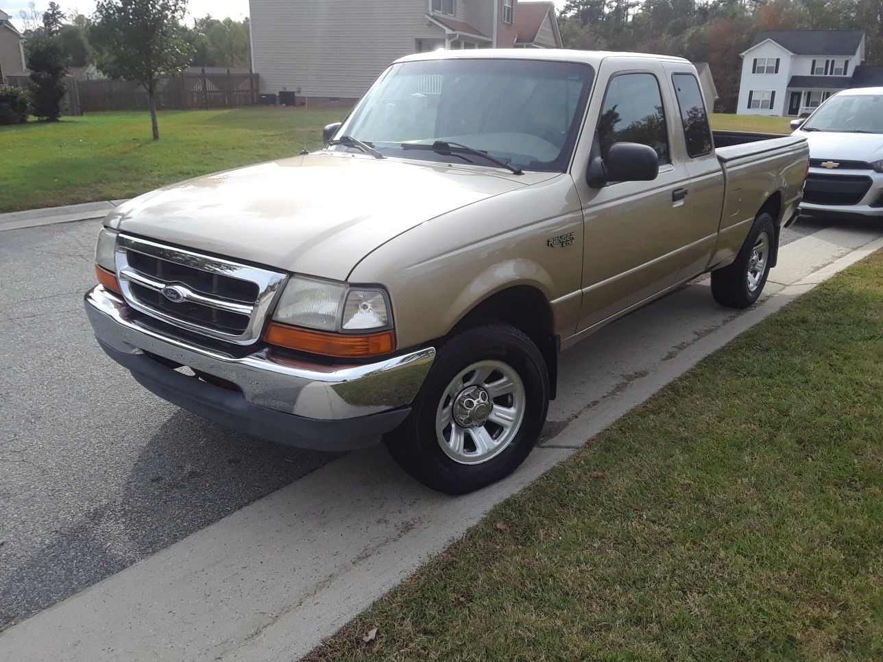 2000 Ford ranger supercab xlt 4.0 v6 2wd for Sale in Thomasville, NC ...
