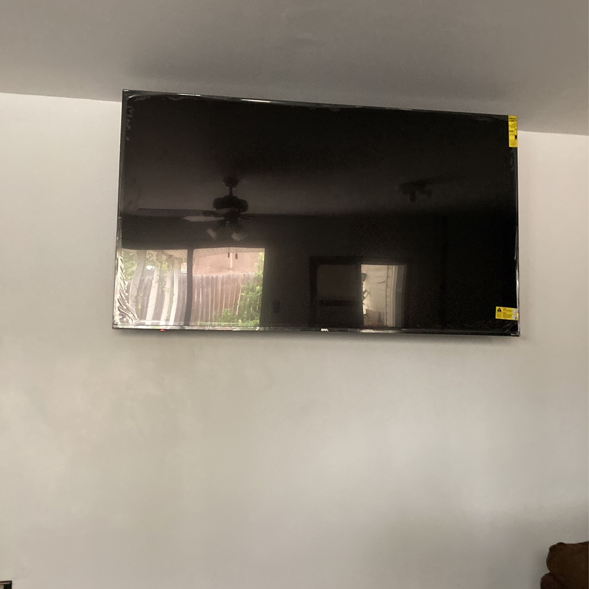 Roku 80 Inch Flatscreen Tv for Sale in San Antonio, TX - OfferUp