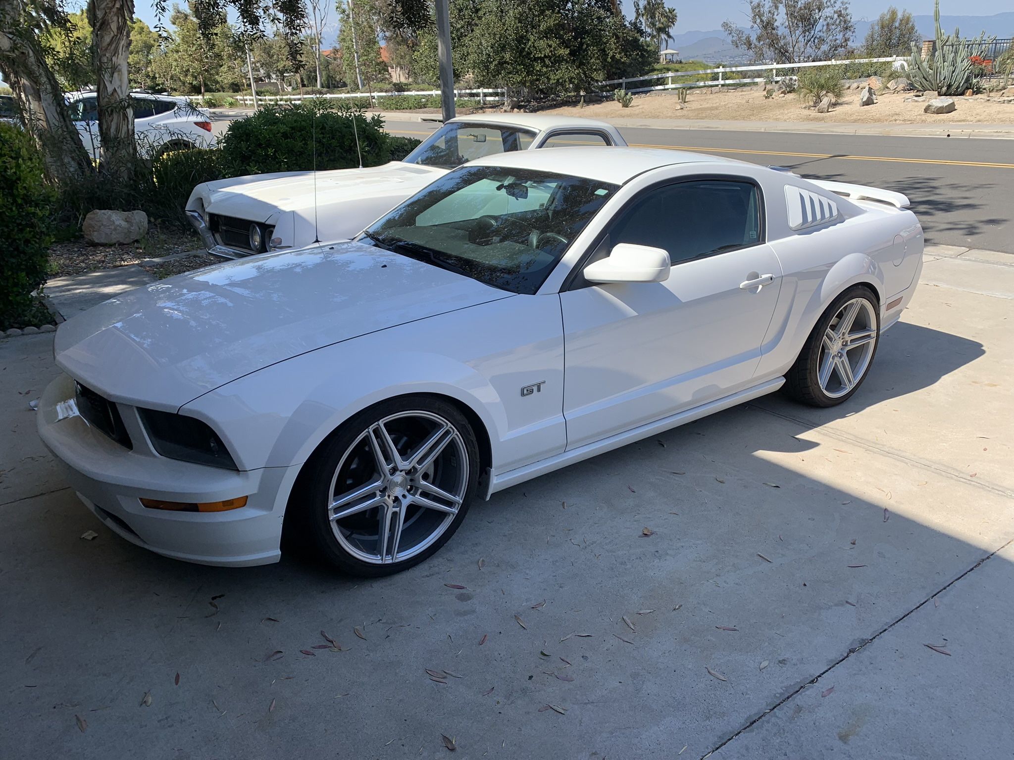 2006 Ford Mustang for Sale in Riverside, CA - OfferUp