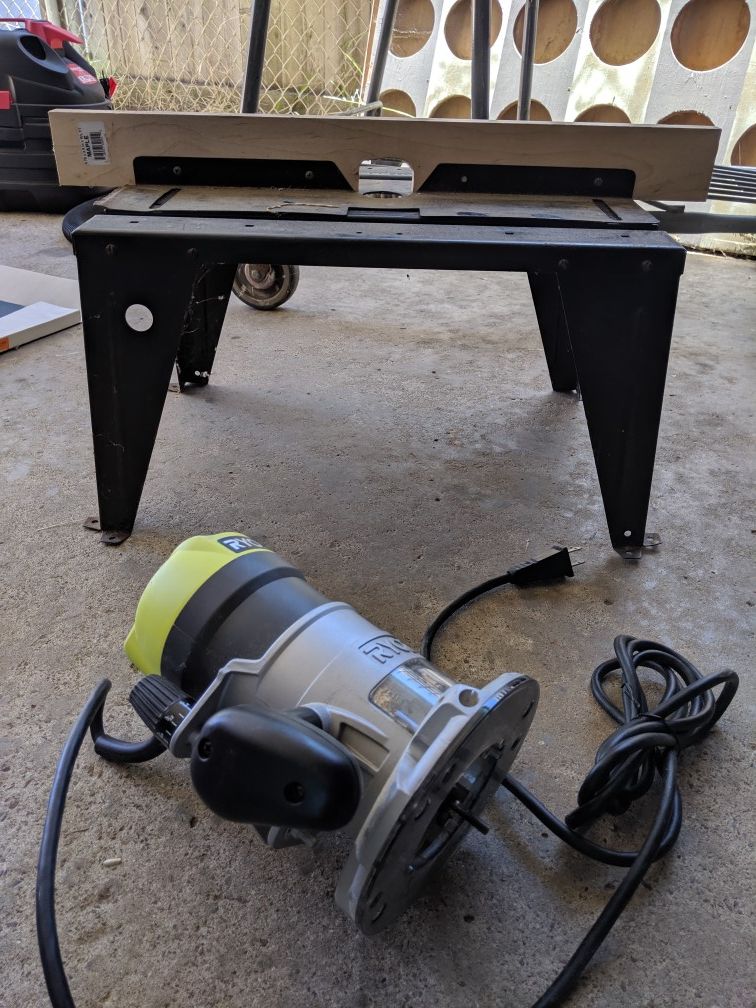 Ryobi Fixed Base Router with Table for Sale in La Mesa, CA - OfferUp