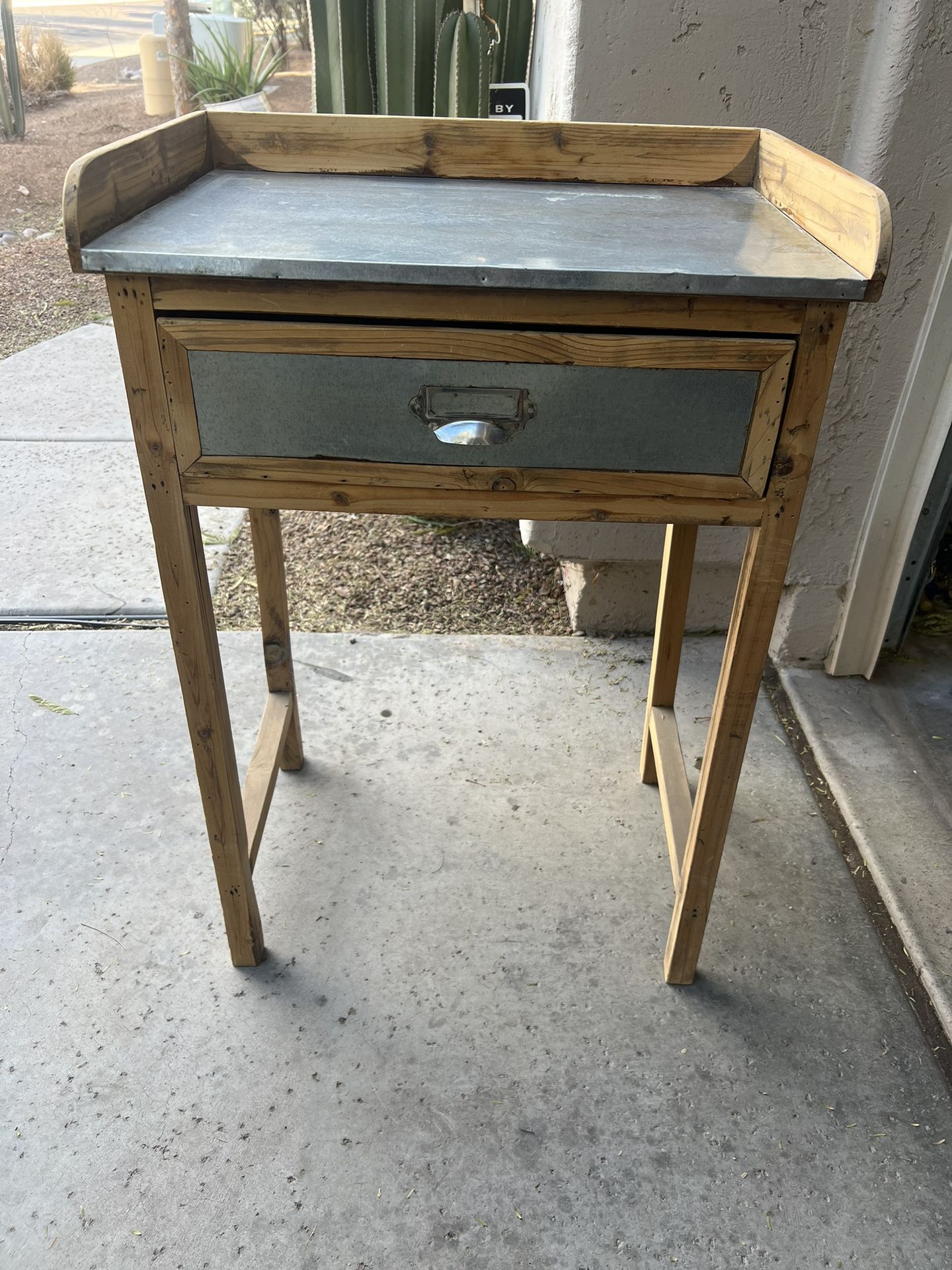 Vintage Small Wood Metal Table Antique for Sale in Phoenix, AZ - OfferUp