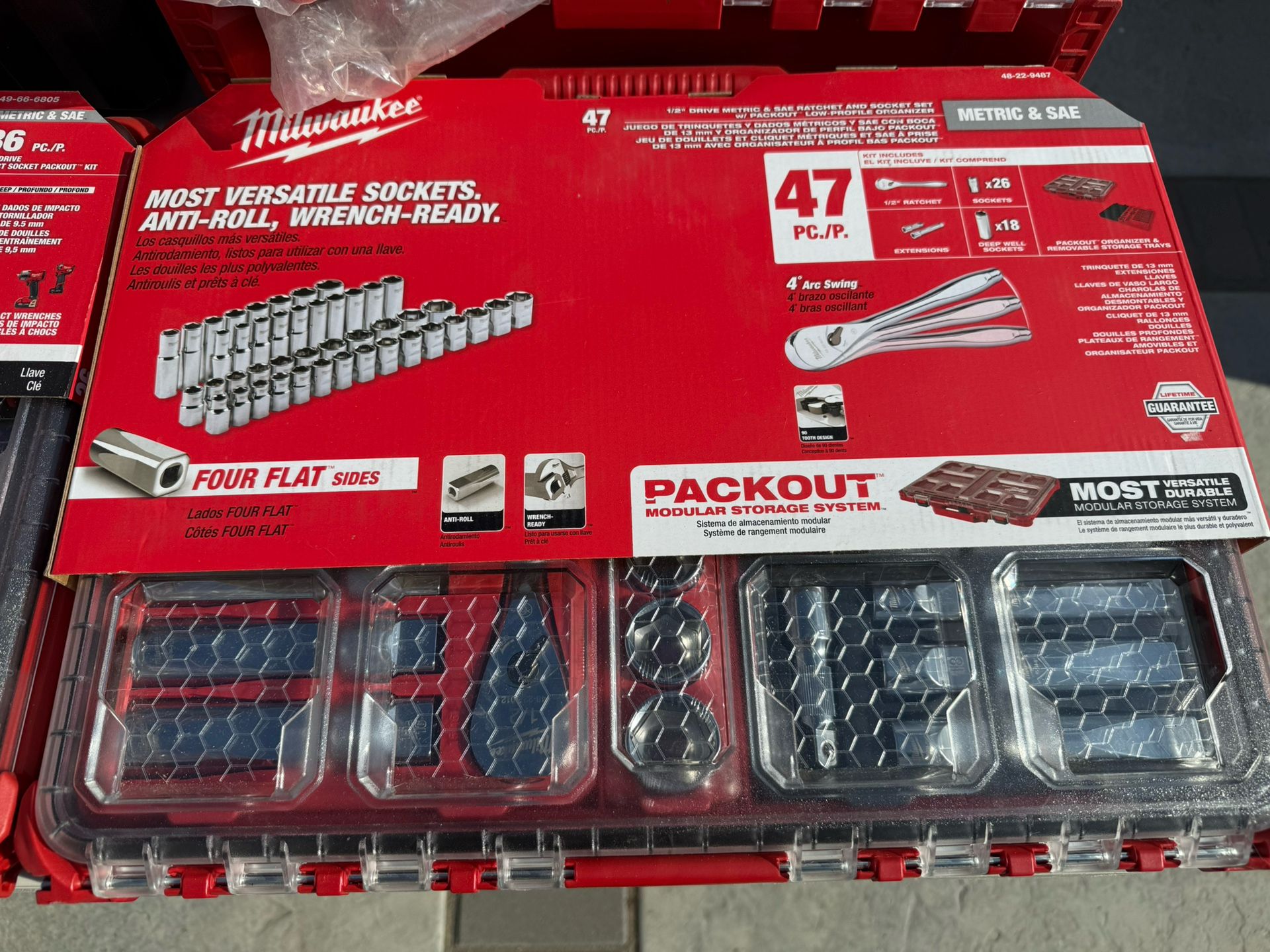 Milwaukee 1/2 in. Drive SAE/Metric Ratchet and Socket Mechanics Tool ...