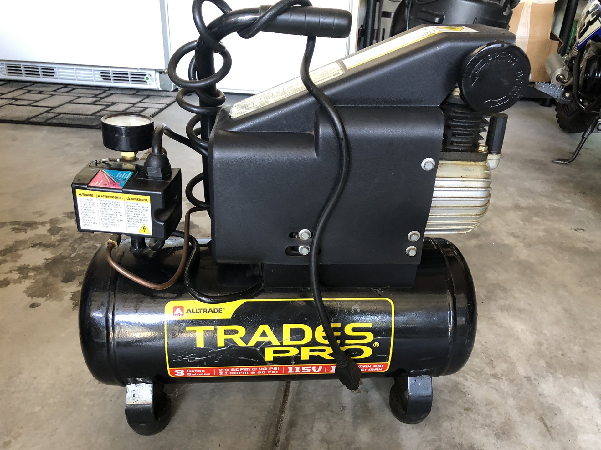 Air compressor 3 gallon trades pro $50obo for Sale in Lake Stevens, WA ...