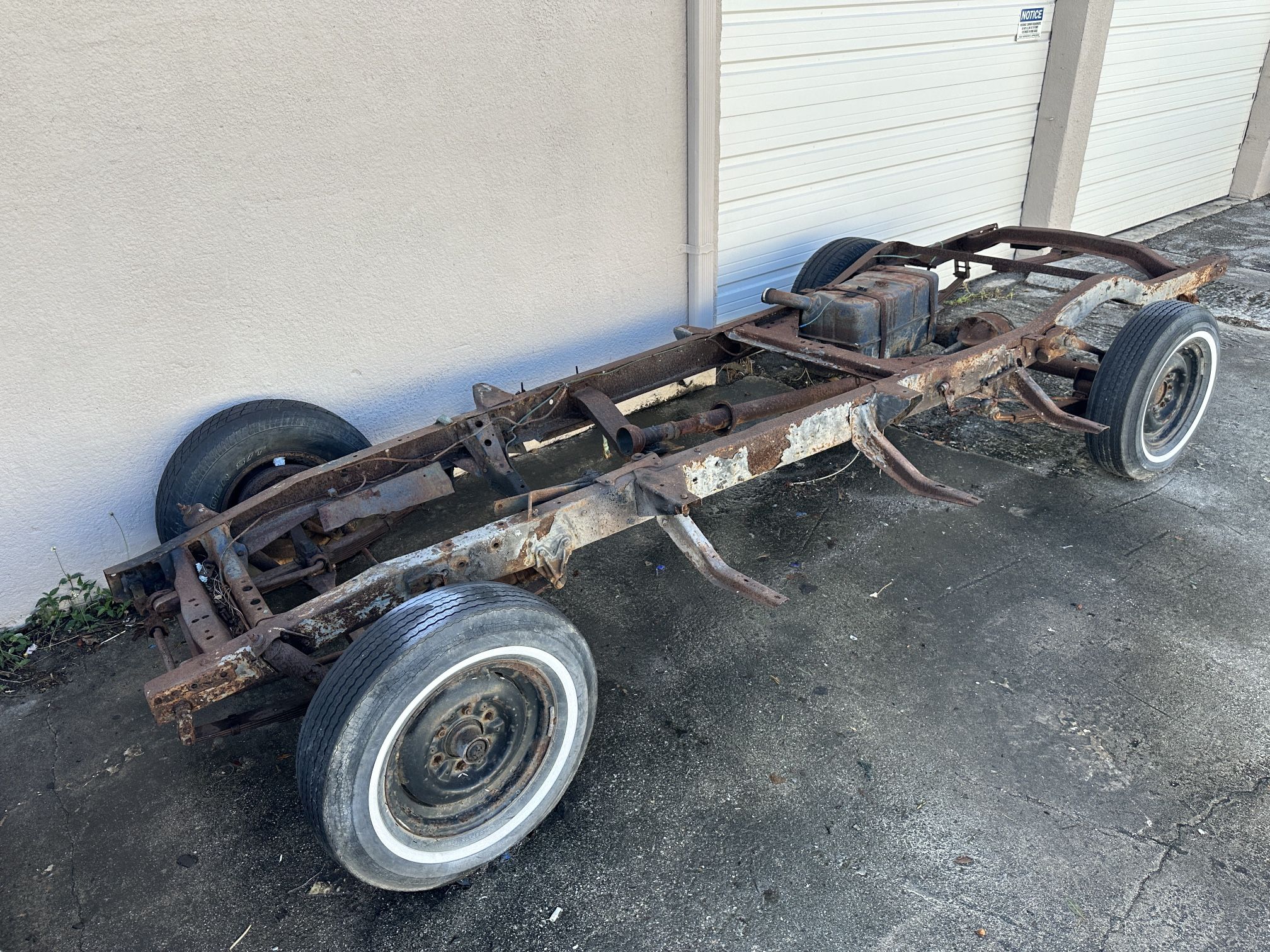1951/1953 Chevy 3100 Rolling Châssis for Sale in West Palm Beach, FL ...