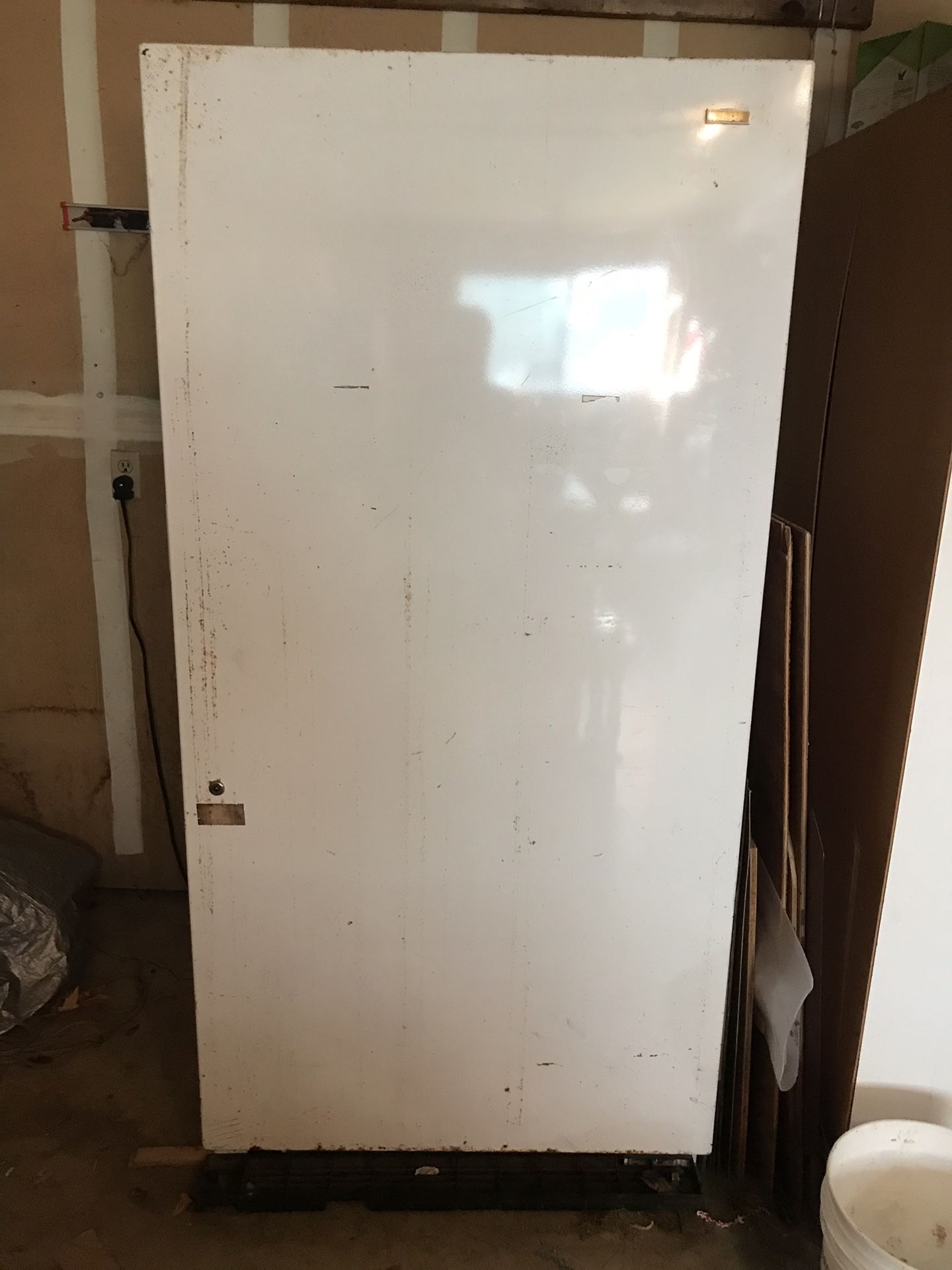 Large stand up freezer for Sale in Gresham, OR - OfferUp